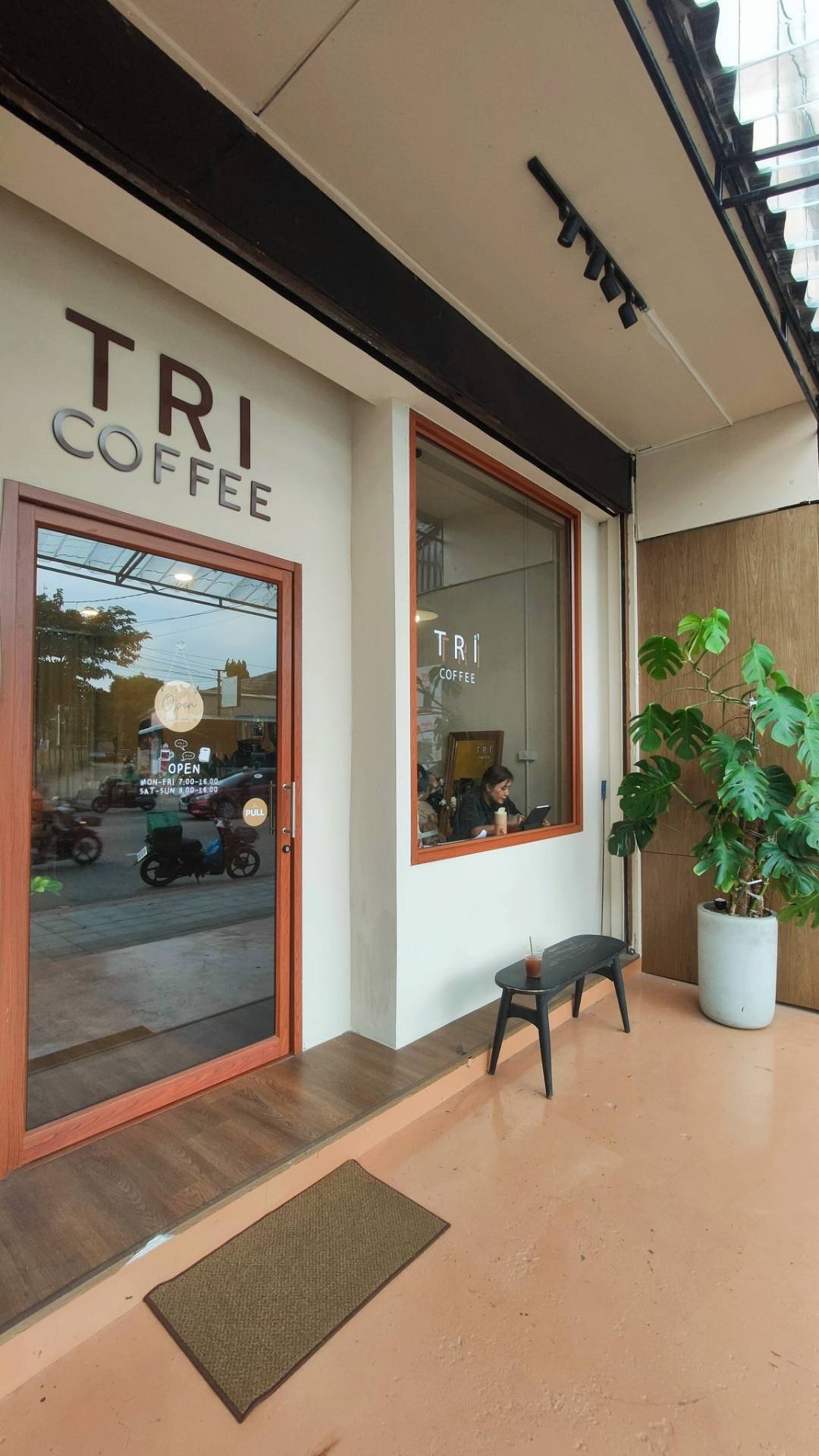 รีวิว Tri Coffee / ร้านกาแฟตรี - คาเฟ่ Mood ดี เปิดใหม่ใน ซ.ลาดพร้าว 71