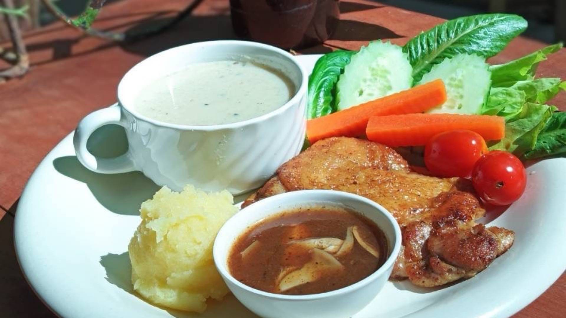 Brownie Steak & Bakery - | สั่งอาหารออนไลน์ล่วงหน้า รับที่ร้านผ่านแอป Wongnai | Wongnai x LINE MAN