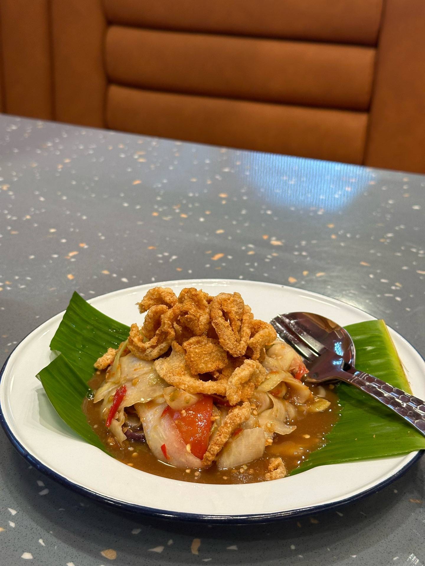 ตำหลวงพระบาง ร้าน Zaab Eli (แซ่บอีลี่) One Bangkok ชั้น B1