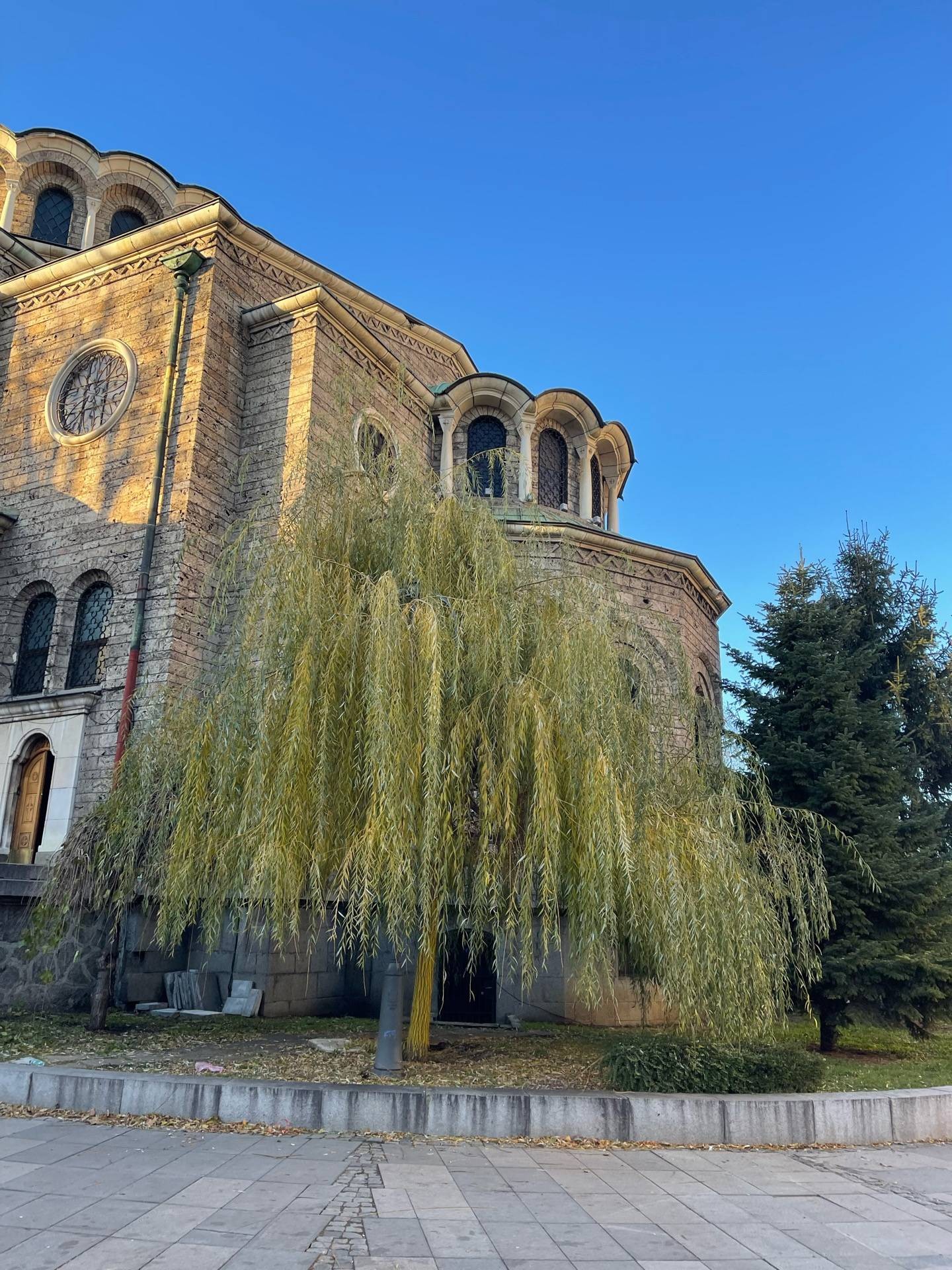 Cathedral of Saint Nedelya - รีวิวสถานที่ท่องเที่ยว