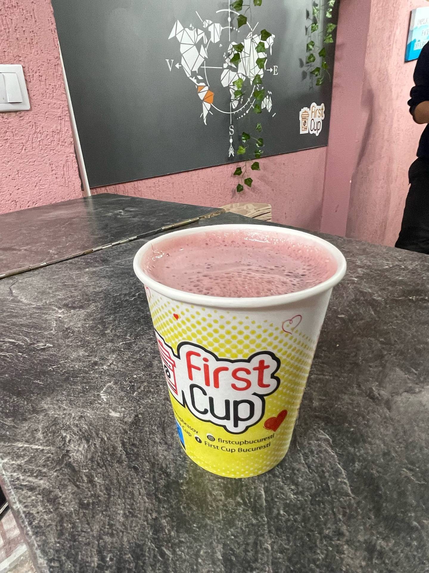 ร้าน First Cup Brasov - Specialty Coffee | รีวิวร้านอาหาร