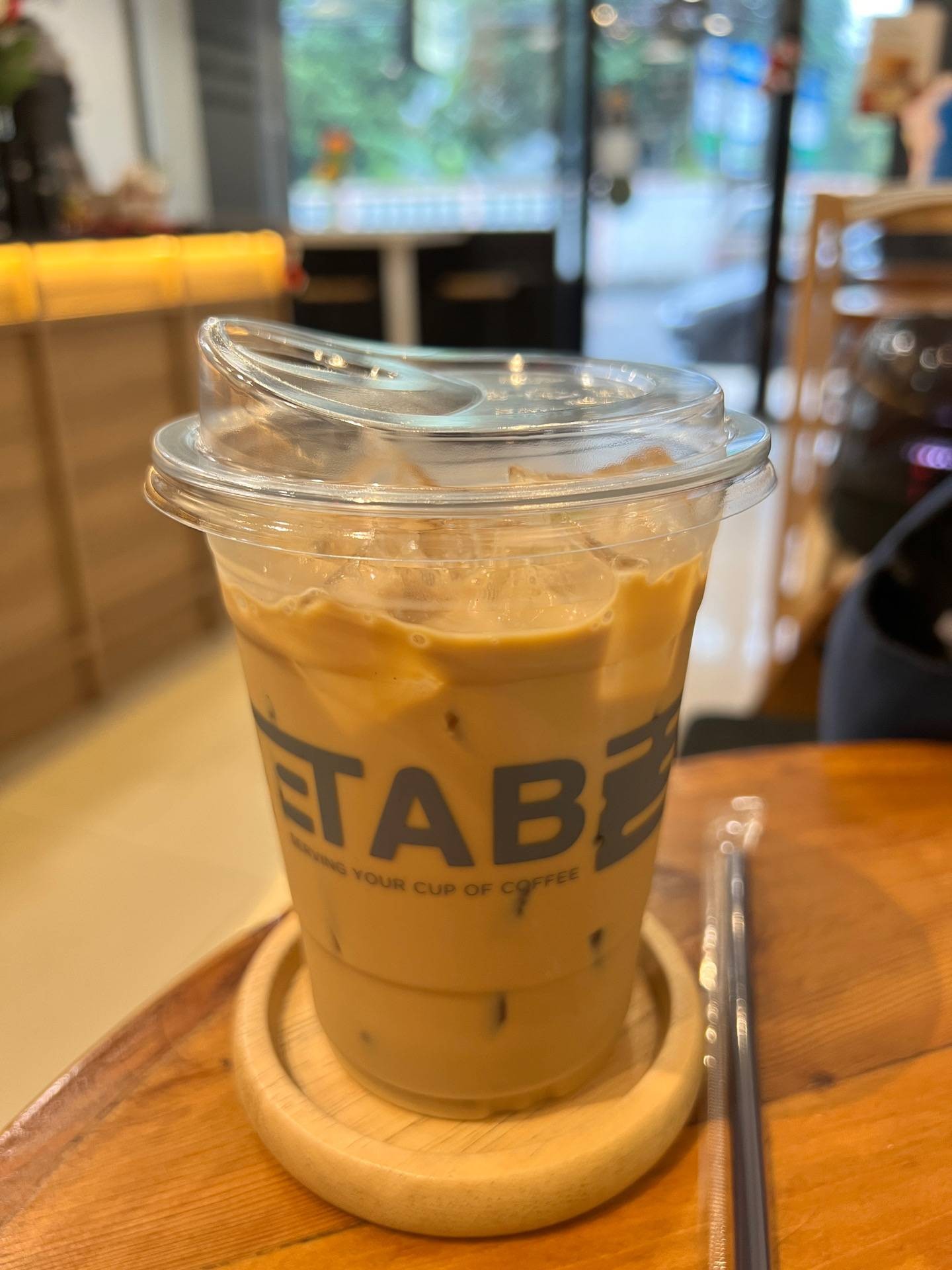 รีวิว Tab Cafe - ร้านกาแฟ ตกแต่งร้านโมเดิล