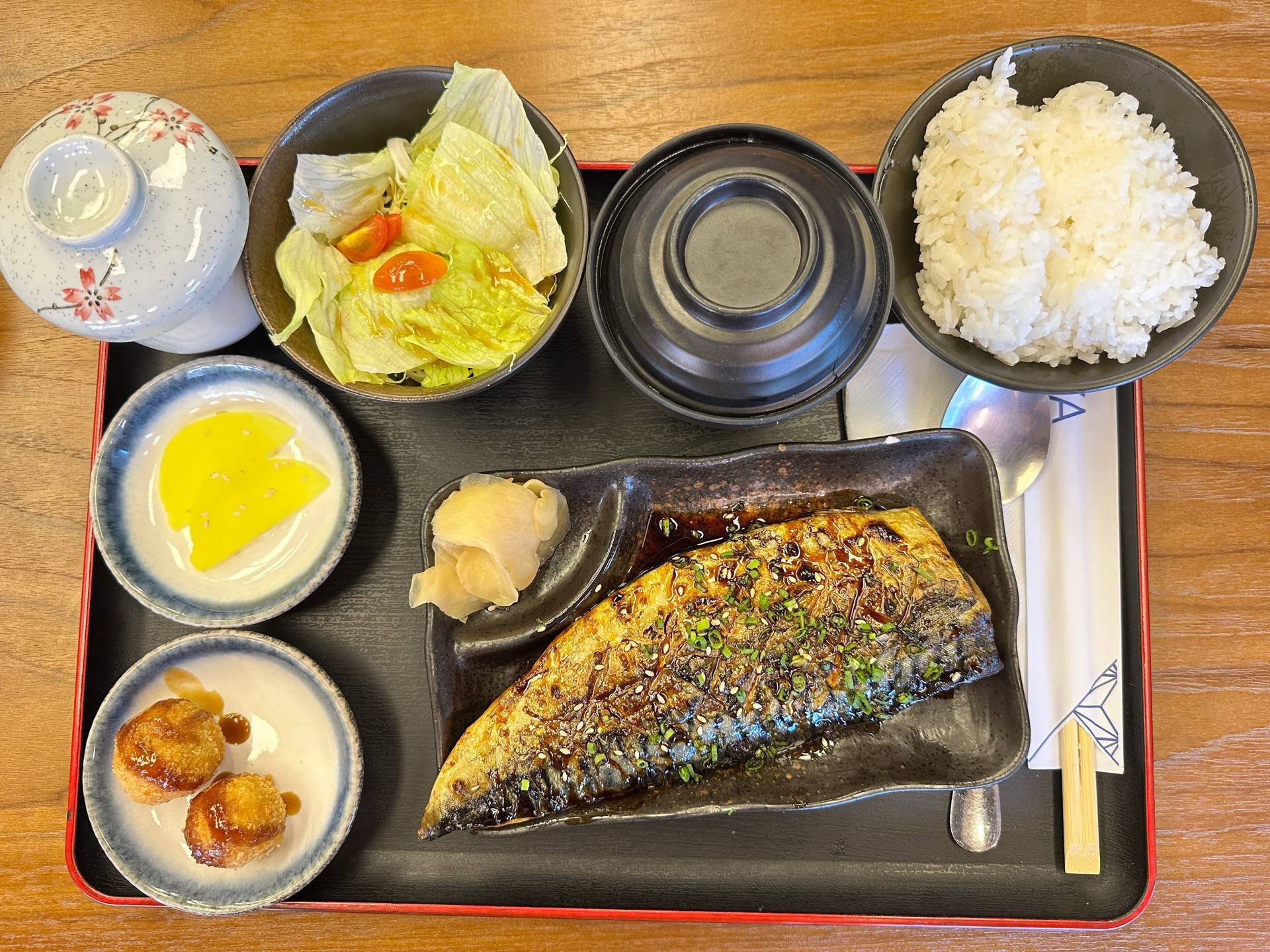 Grilled saba don set ร้าน Shikiya Izakaya สาทร