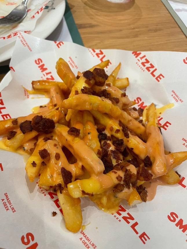 รูป Smizzle Burger Central Embassy