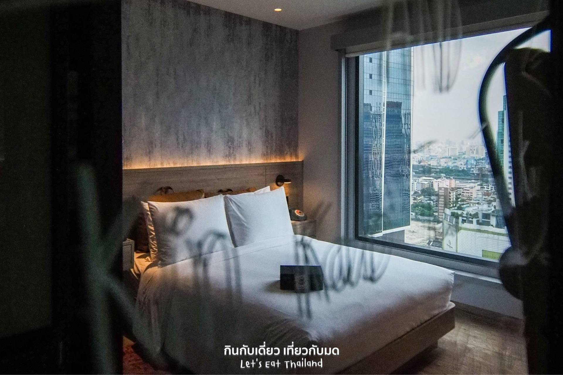 รูป MOXY Bangkok Ratchaprasong