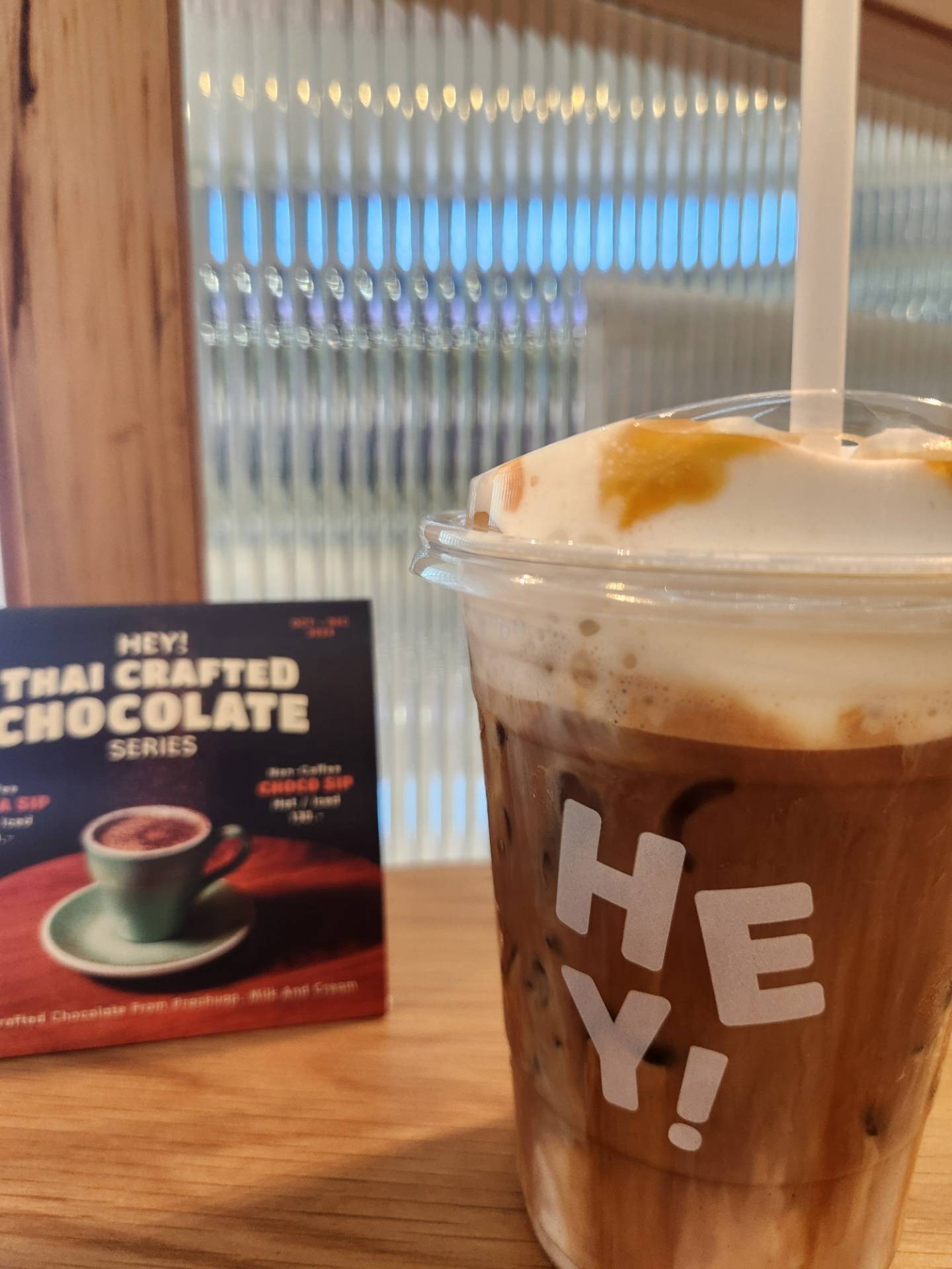รีวิว HeyCoffee Zpell Rangsit - เครื่องดื่มดี ที่นั่งสบาย