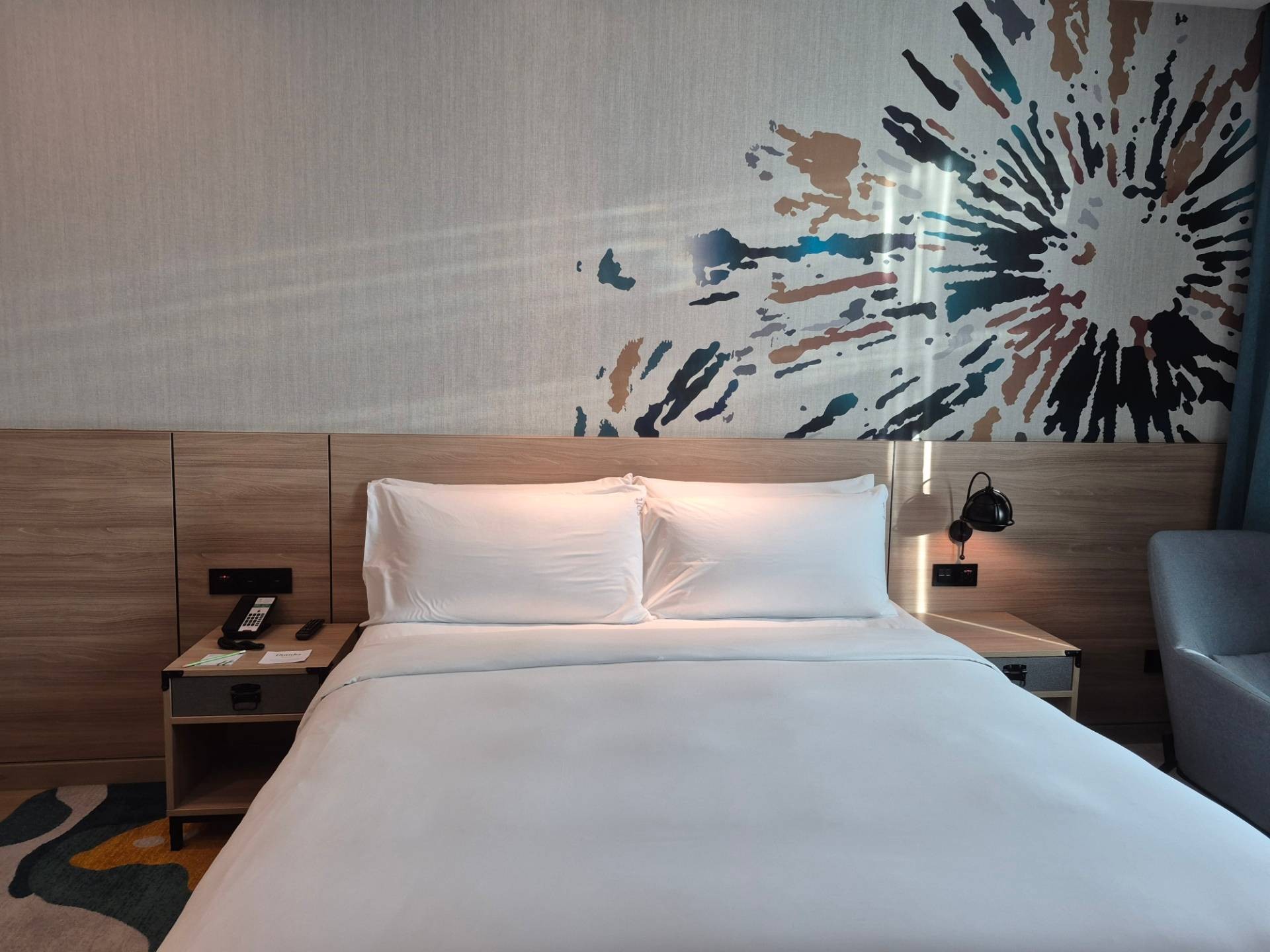 รีวิว Holiday Inn & Suites Sriracha Laemchabang - ที่พักดี ห้องประชุมเลิศ