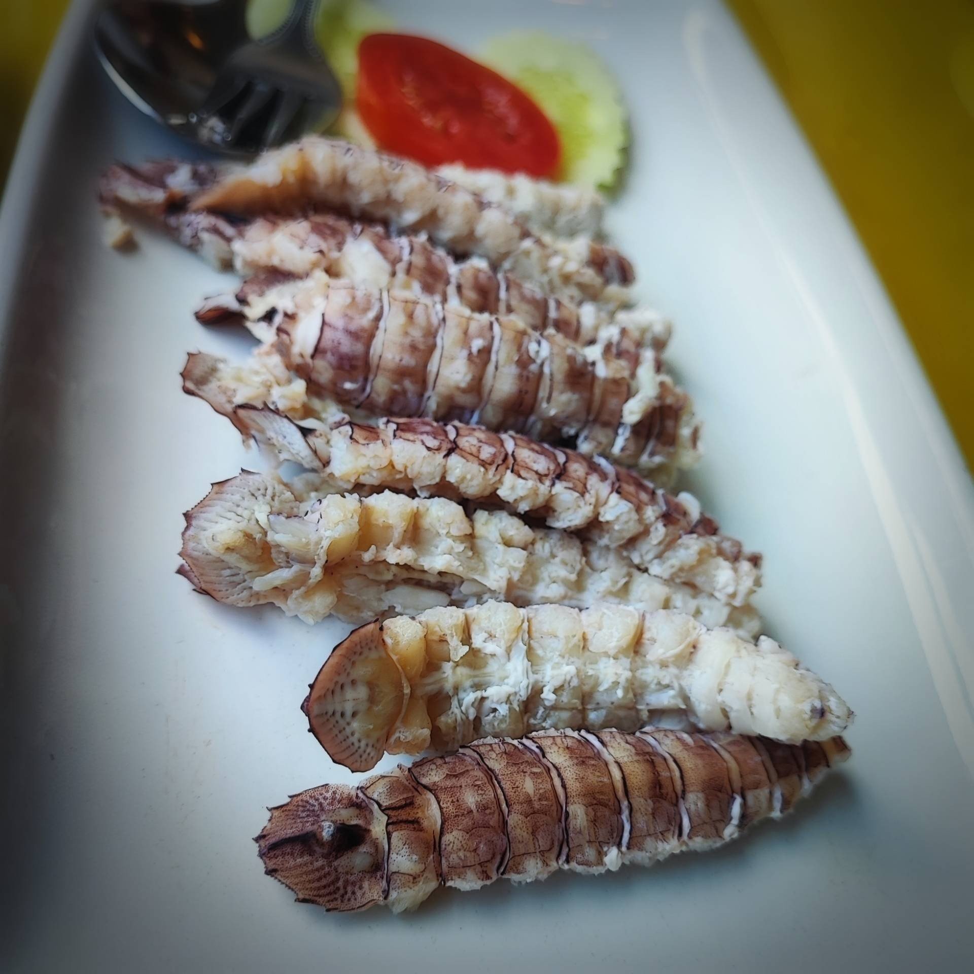 กั้งแก้วคั่วพริกเกลือ ร้าน Ploen Restaurant