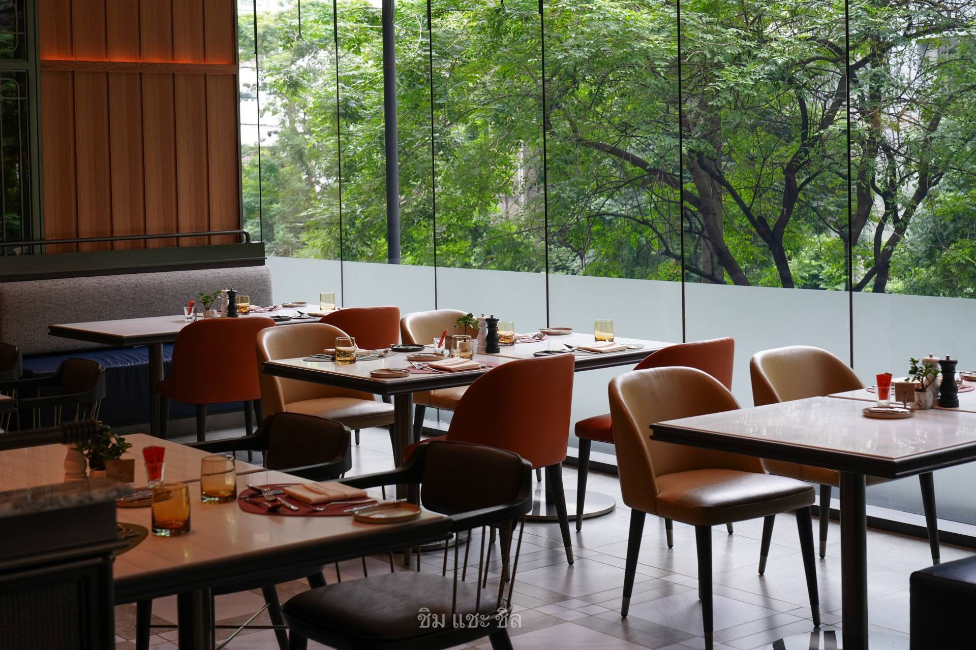 รูป Atrium The Landmark Bangkok