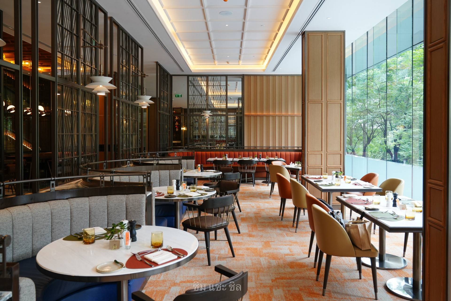 รูป Atrium The Landmark Bangkok