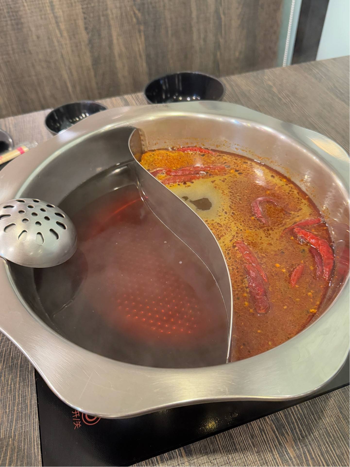 รีวิว Shabubomb (ชาบู ข้าวหน้าเนื้อพ่นไฟ) รามคำแหง - Shabu Bomb ...