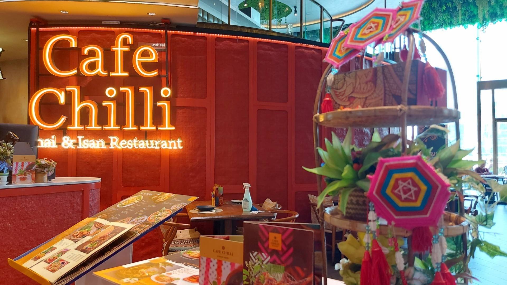 รีวิว Cafe Chilli ไอคอนสยาม - ผัดไทยอร่อย