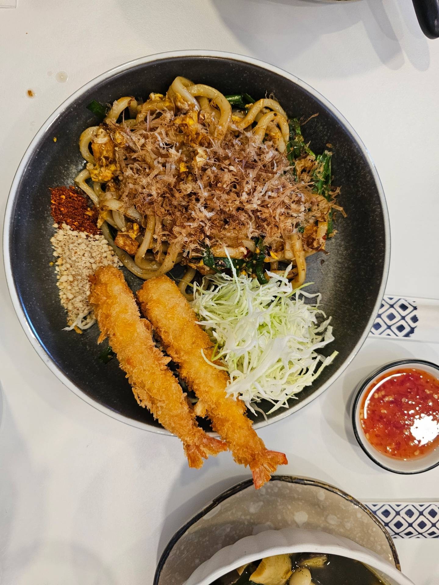 รีวิว Aroi dez Aroi dez - ลูกครึ่งอีสานแซ่ป/ ญี่ปุ่นฟิวชั่น