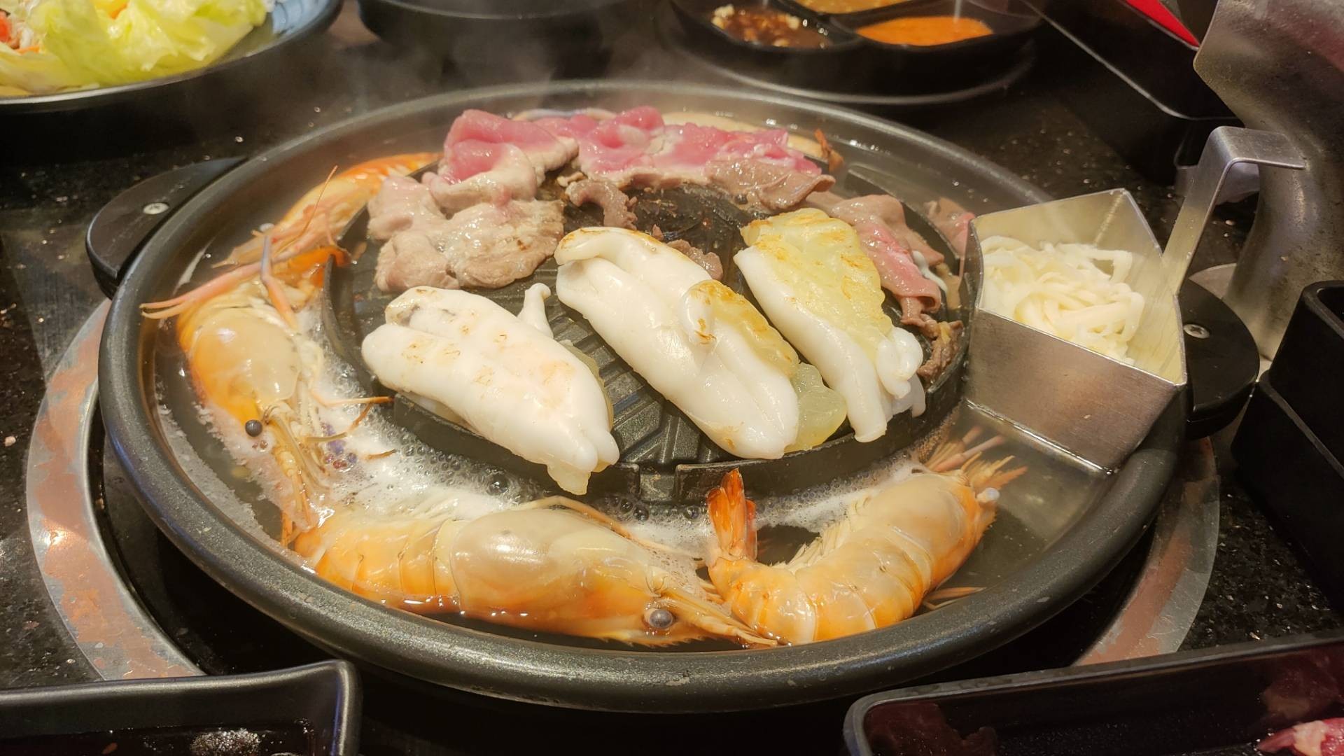 รูป Lucky BBQ Paradise Park
