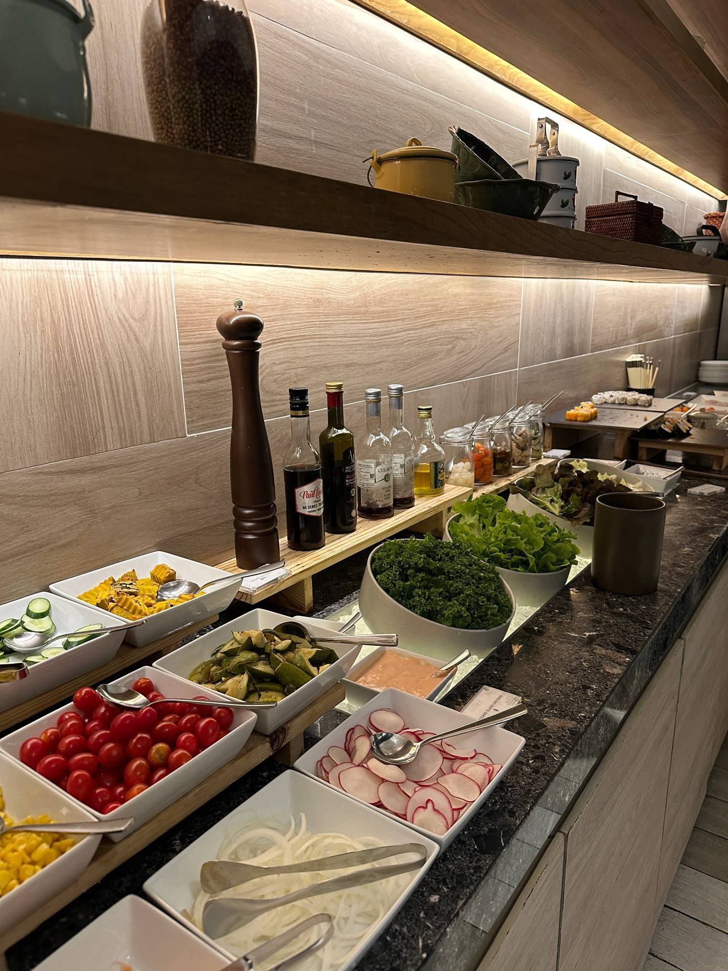 รูป Chon Som All Day Dining by Courtyard Marriott Suvarnabhumi Airport