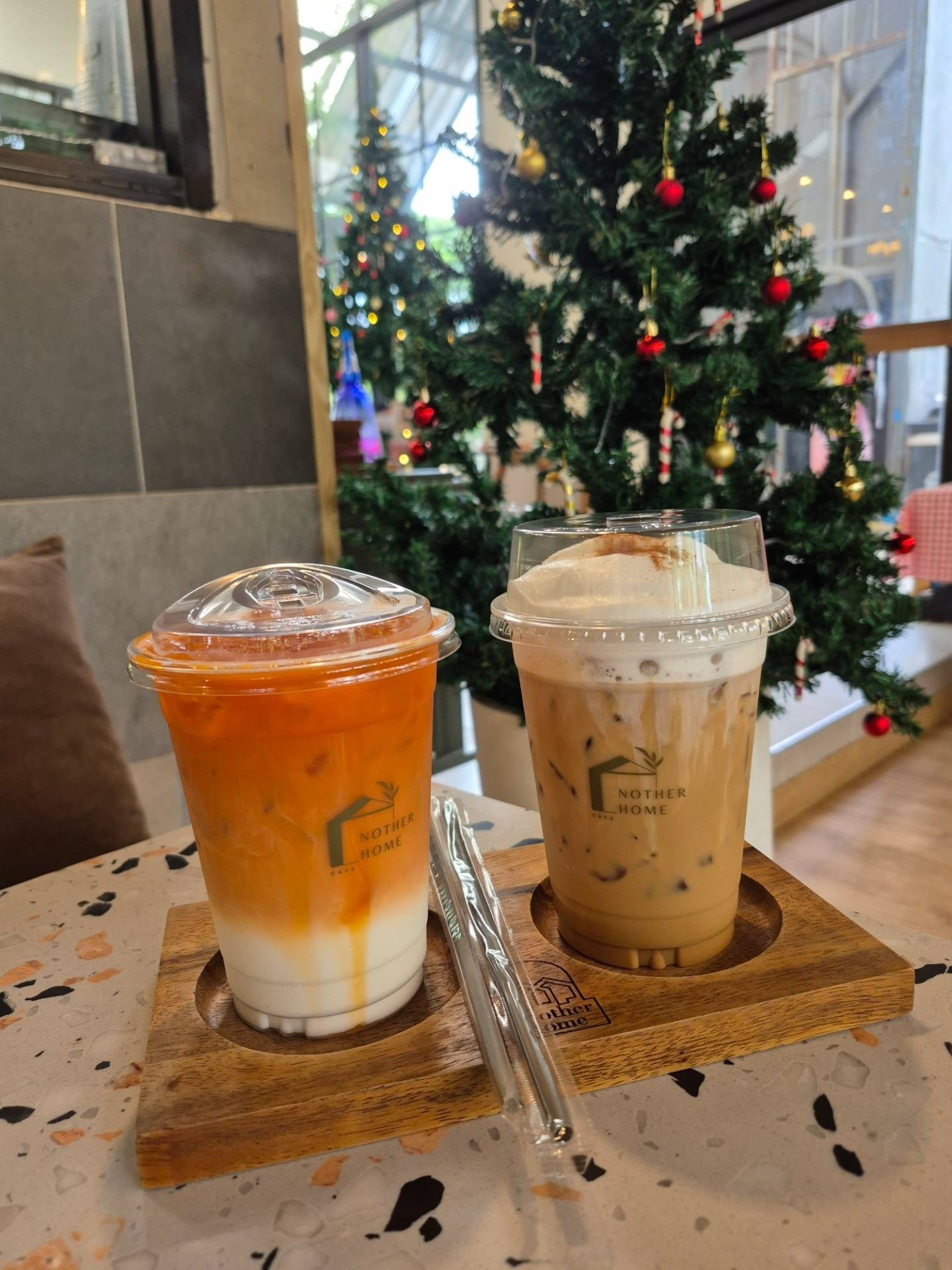 รีวิว Another Home Cafe - ร้านที่เหมาะกับการพักจริงๆ