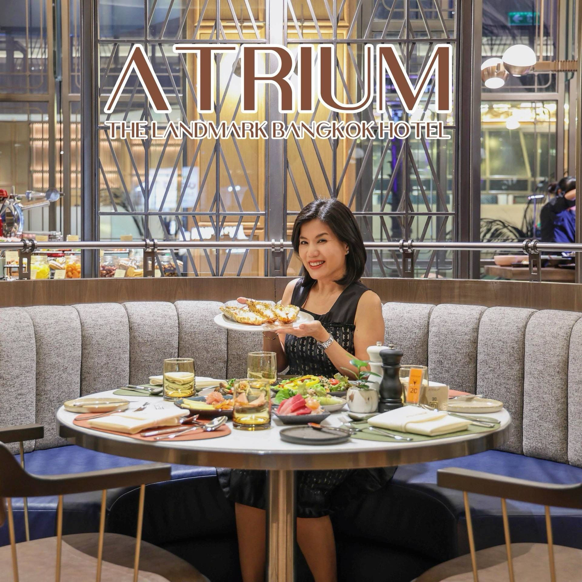รูป Atrium The Landmark Bangkok