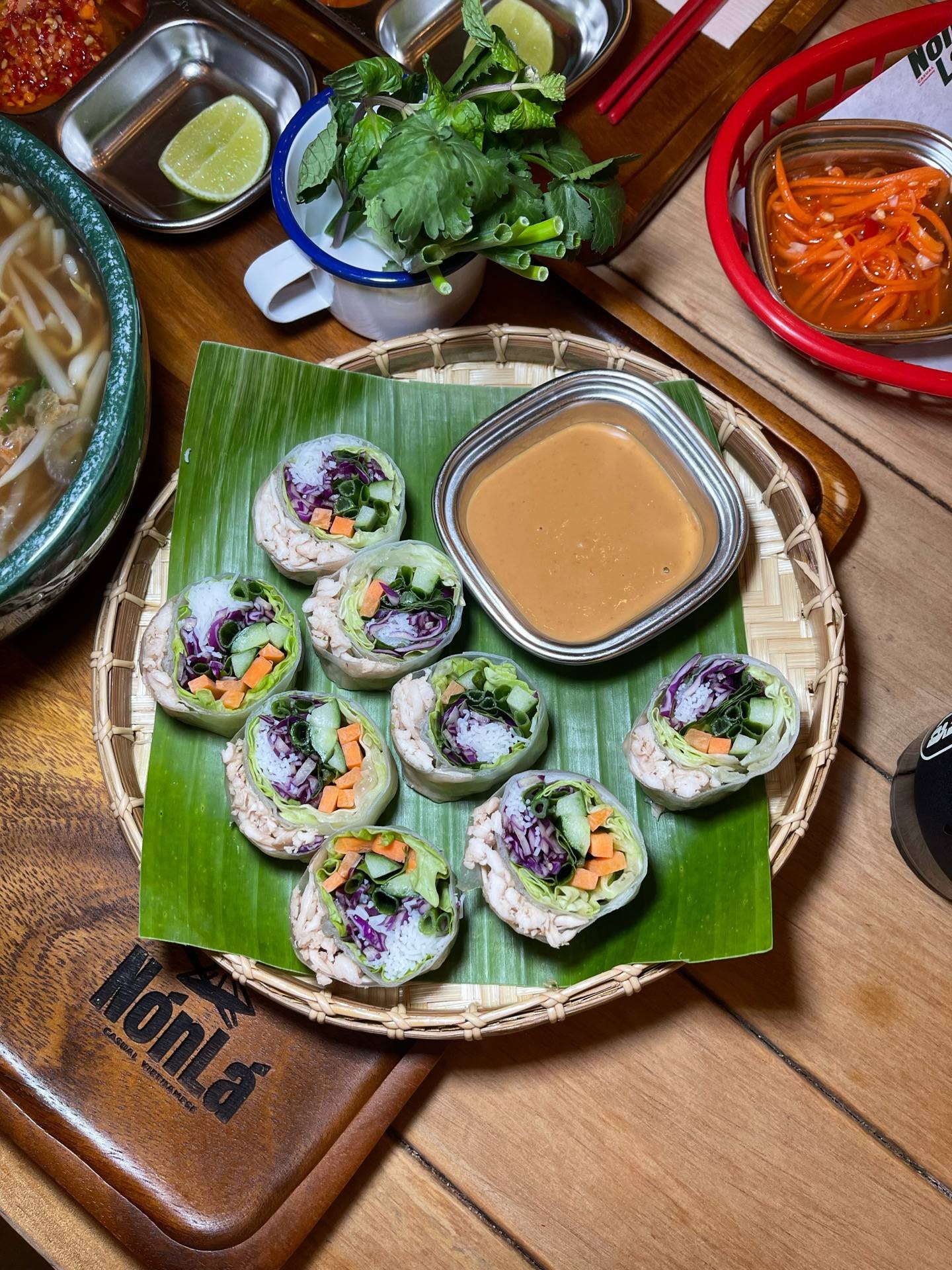 รูป non la bkk the common saladeng