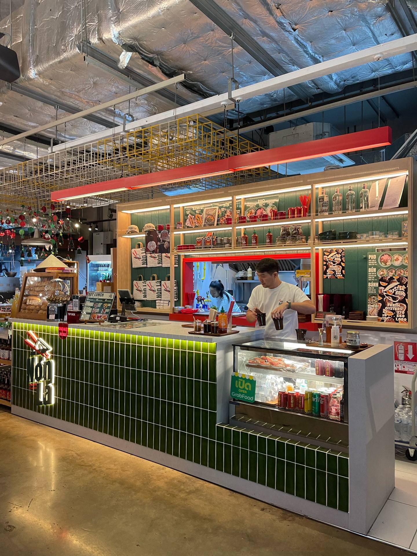 รูป non la bkk the common saladeng