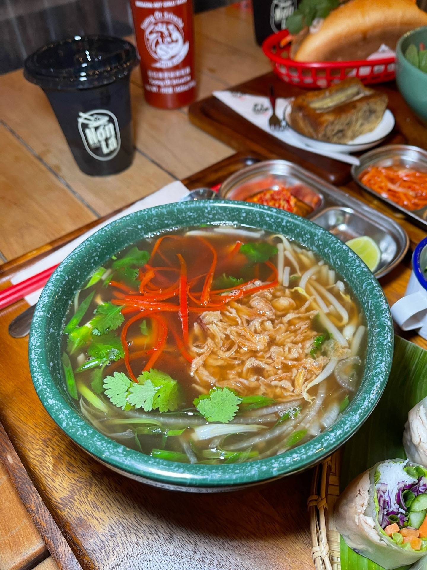 รูป non la bkk the common saladeng