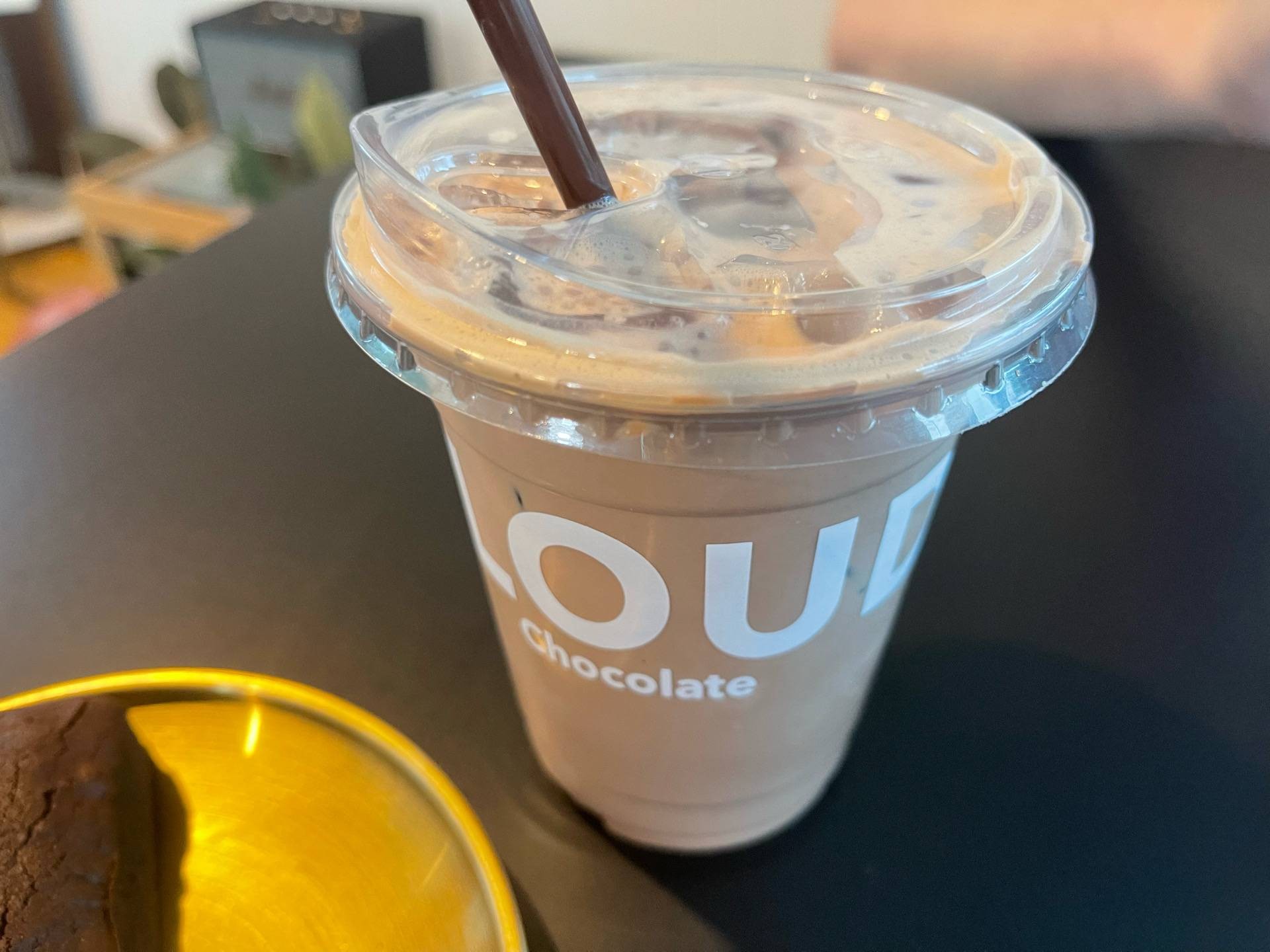 รีวิว Cloud Chocolate - - ช็อกโกแลตคาเฟ่งานดี