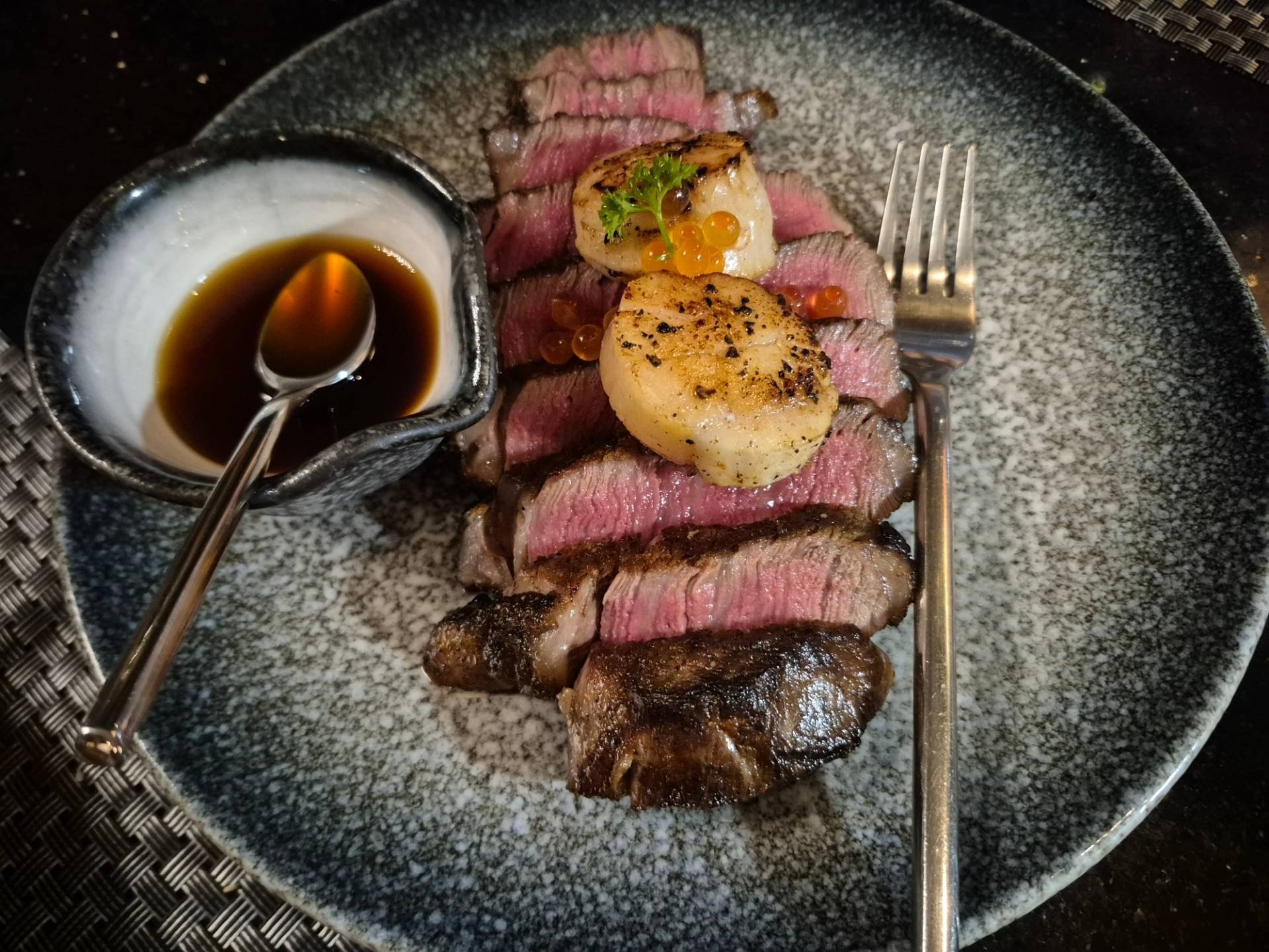 รีวิว CUT Raw & Grilled และ Chez Miline - ประทับใจเนื้อมากๆ