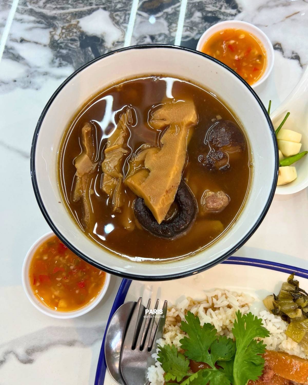 รูป ขาหมูเมืองทอง