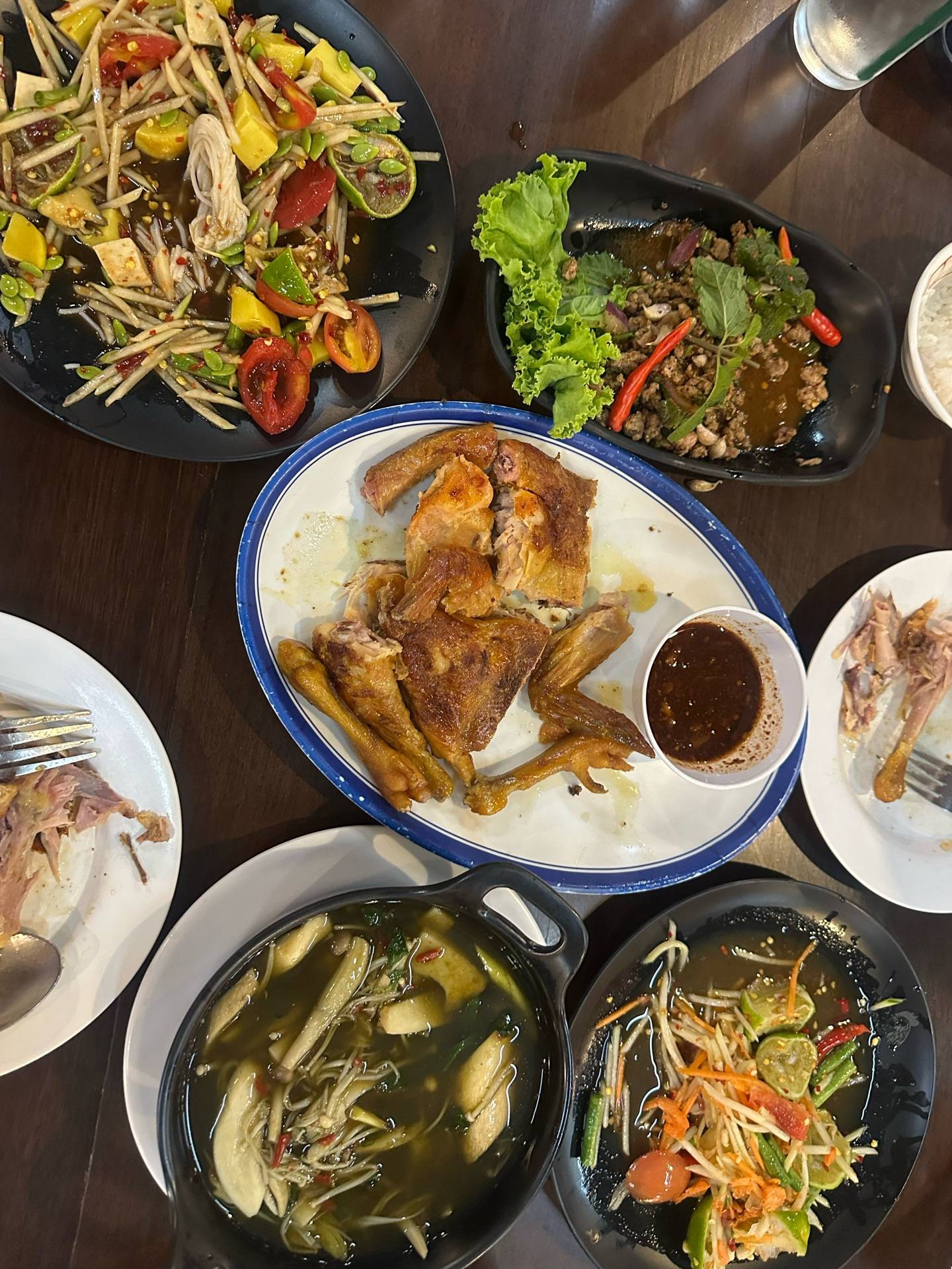 รีวิว ร้านหนึ่งในอีสาน ไก่ย่างเขาสวน สาขาเขาใหญ่ เขาใหญ่ - รสชาดดี ติด ...