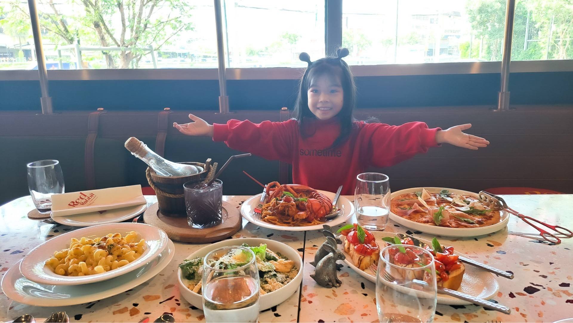 รีวิว Red Rabbit Cafe & Diner Lotus's North Ratchapruek - ร้านสวยอาหาร ...