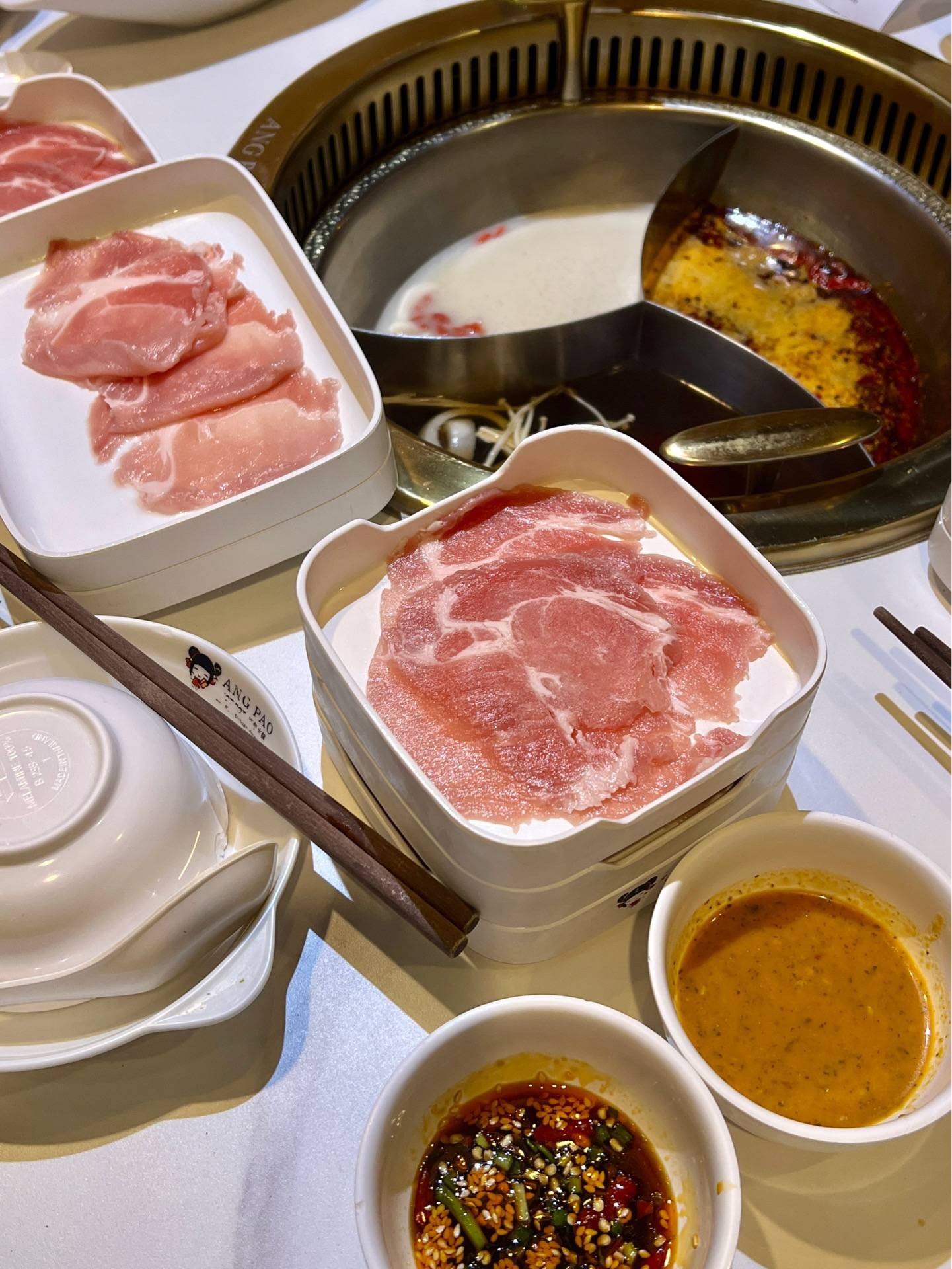 รีวิว Ang Pao Hot Pot - Hot Pot อินเทรนนักศึกษา วัยรุ่น บรรทัดทอง