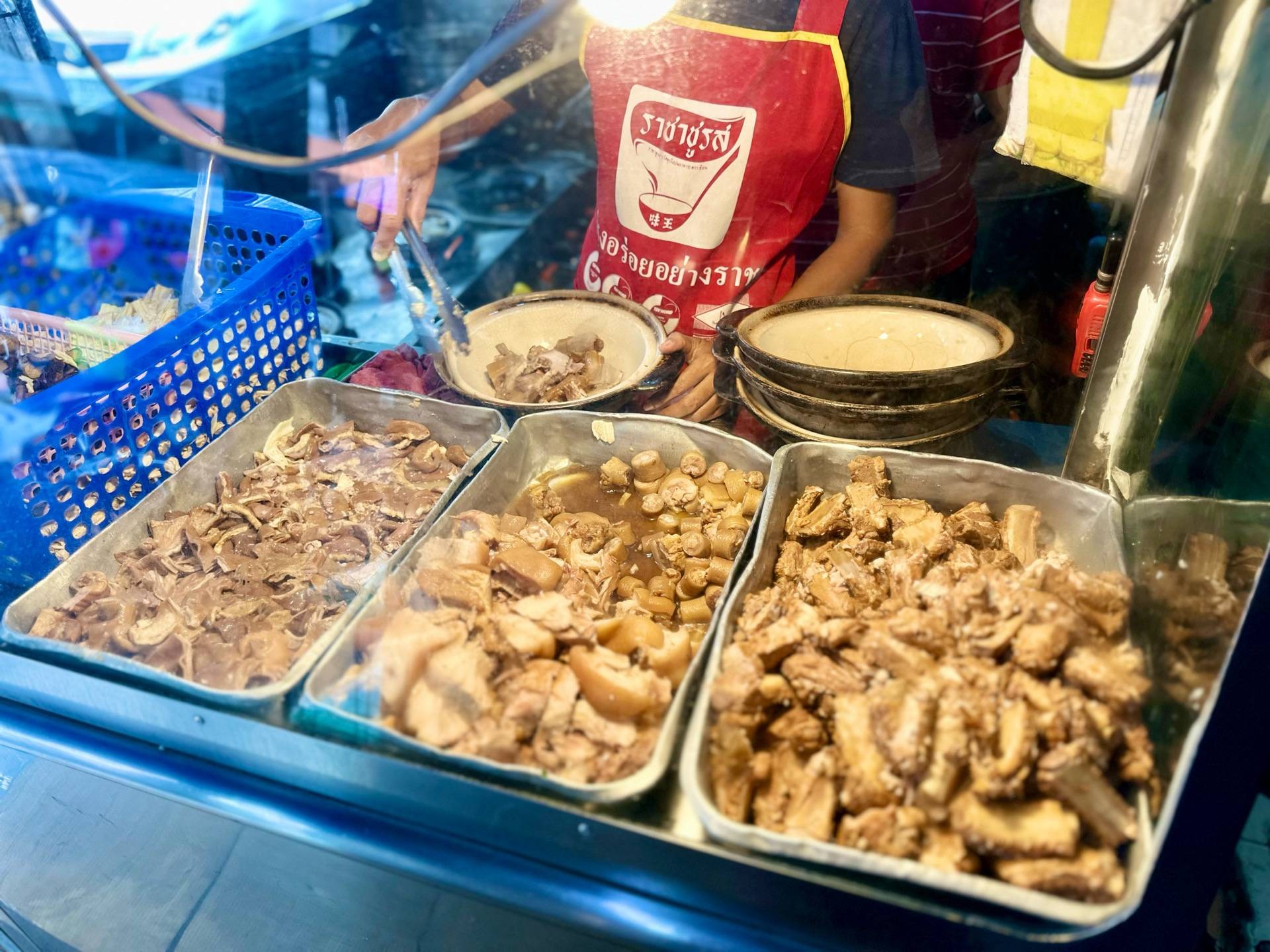 รูป โชคดี แต่เตี้ยม ตัวเมืองหาดใหญ่ 1