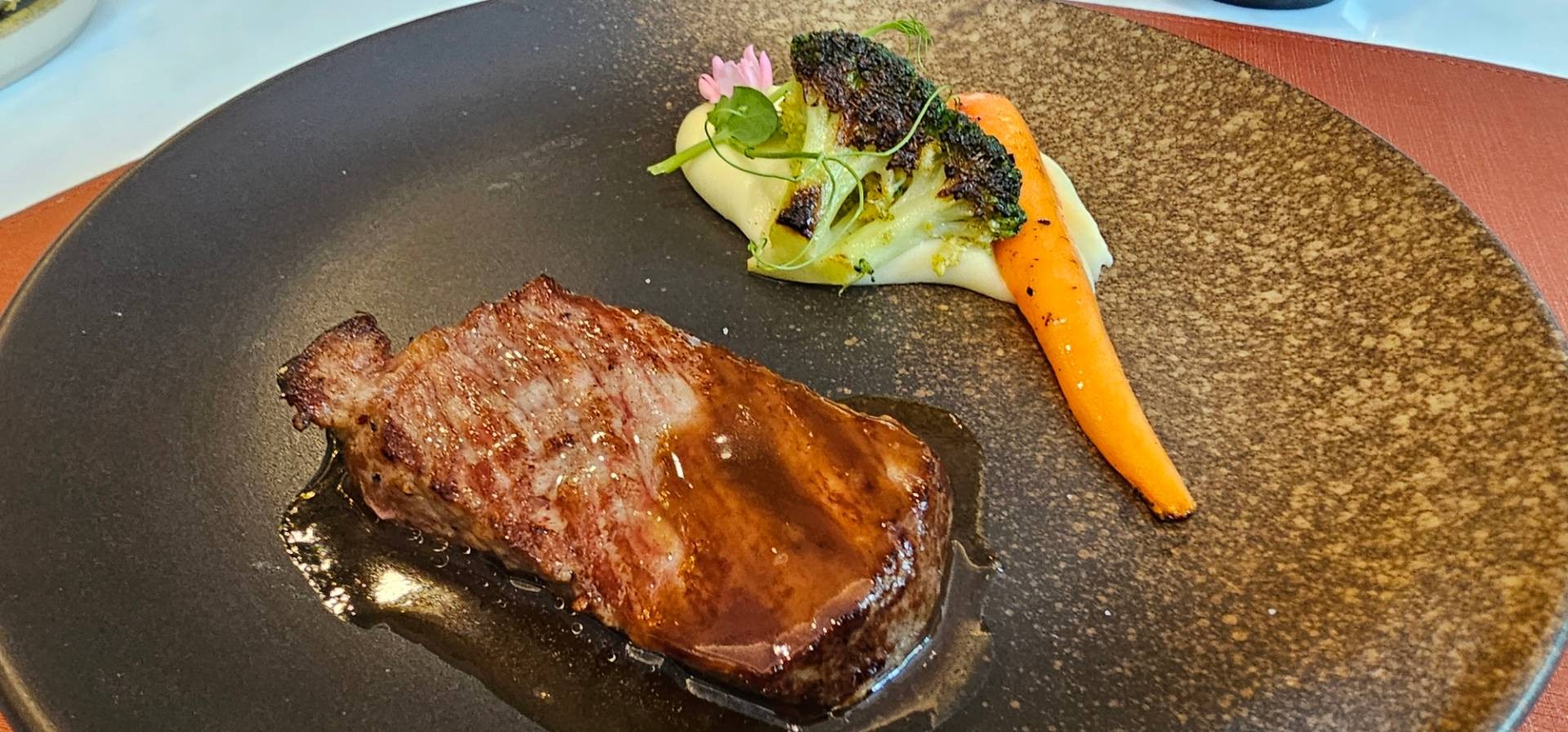 สเต็กเนื้อวากิวพิคานย่า ร้าน Atrium The Landmark Bangkok