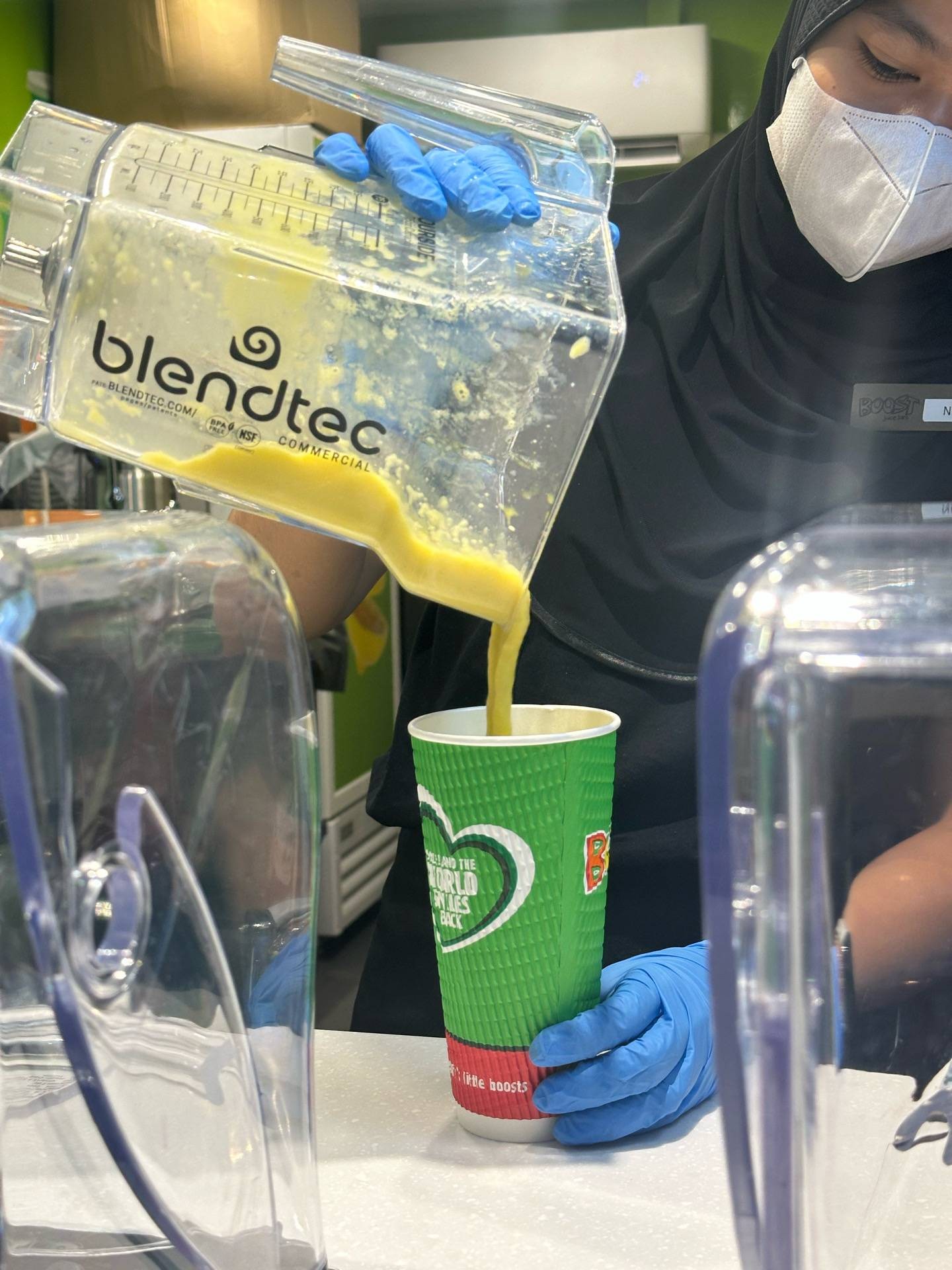 Soraya’s Favorite ร้าน Boost Juice Bars BTS Chidlom