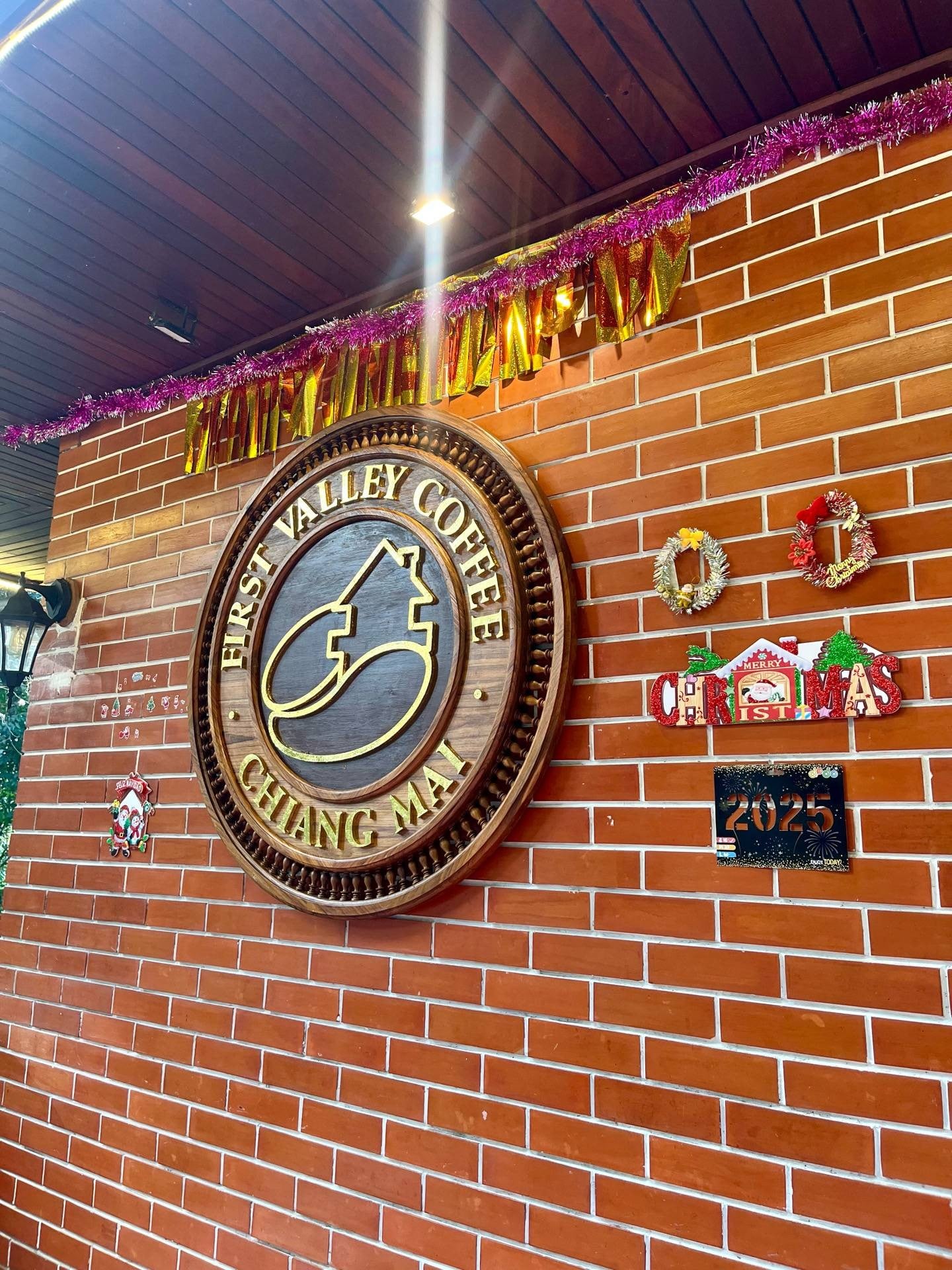 รีวิว The First Valley Coffee Academy - เจอ จอด เริส