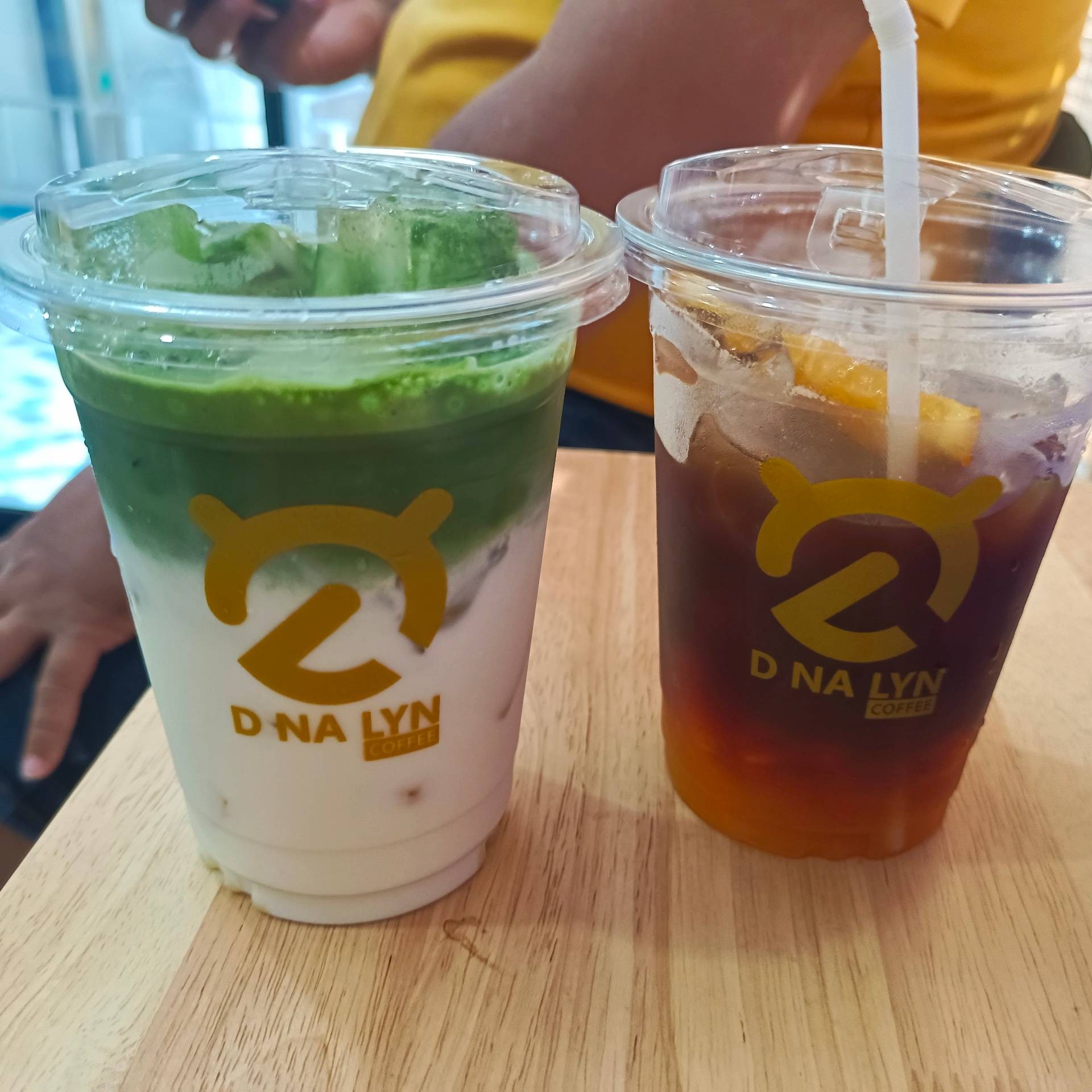 รีวิว กาแฟ D NA LYN COFFEE - กาแฟส้ม&มัจฉะ คือดีย์แนะนำค่ะ