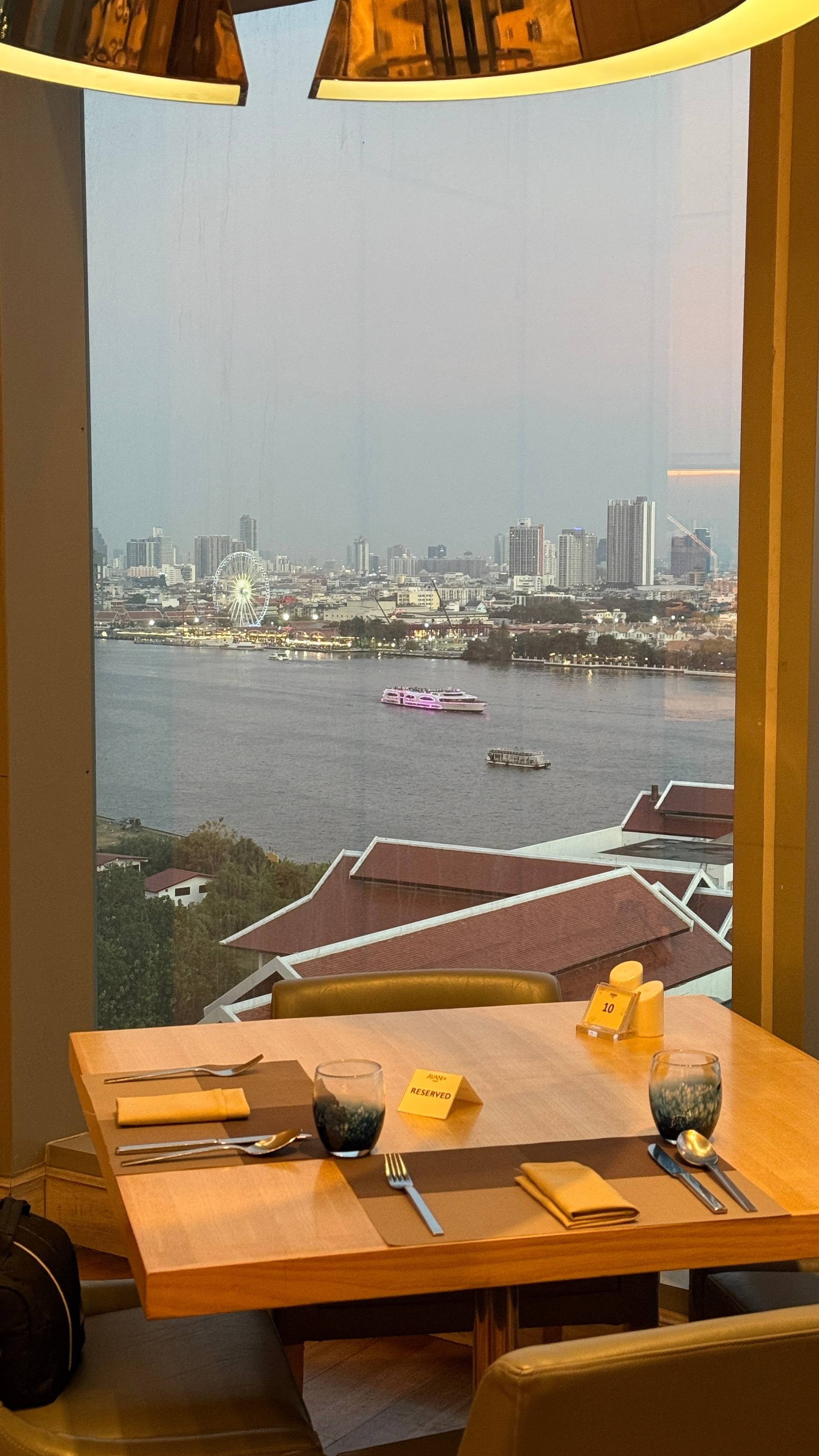รูป Skyline Restaurant Avani+ Riverside Bangkok Hotel