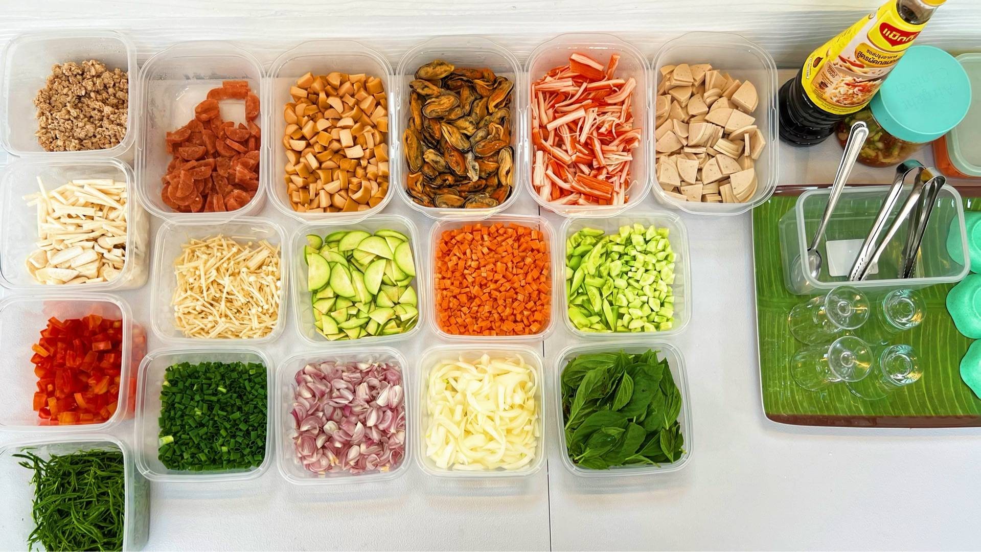 ข้าวกะเพราน้ำพริก ข้าวคลุกน้ำพริก ซอย ติวานนท์ 2 | สั่งอาหารออนไลน์ ...