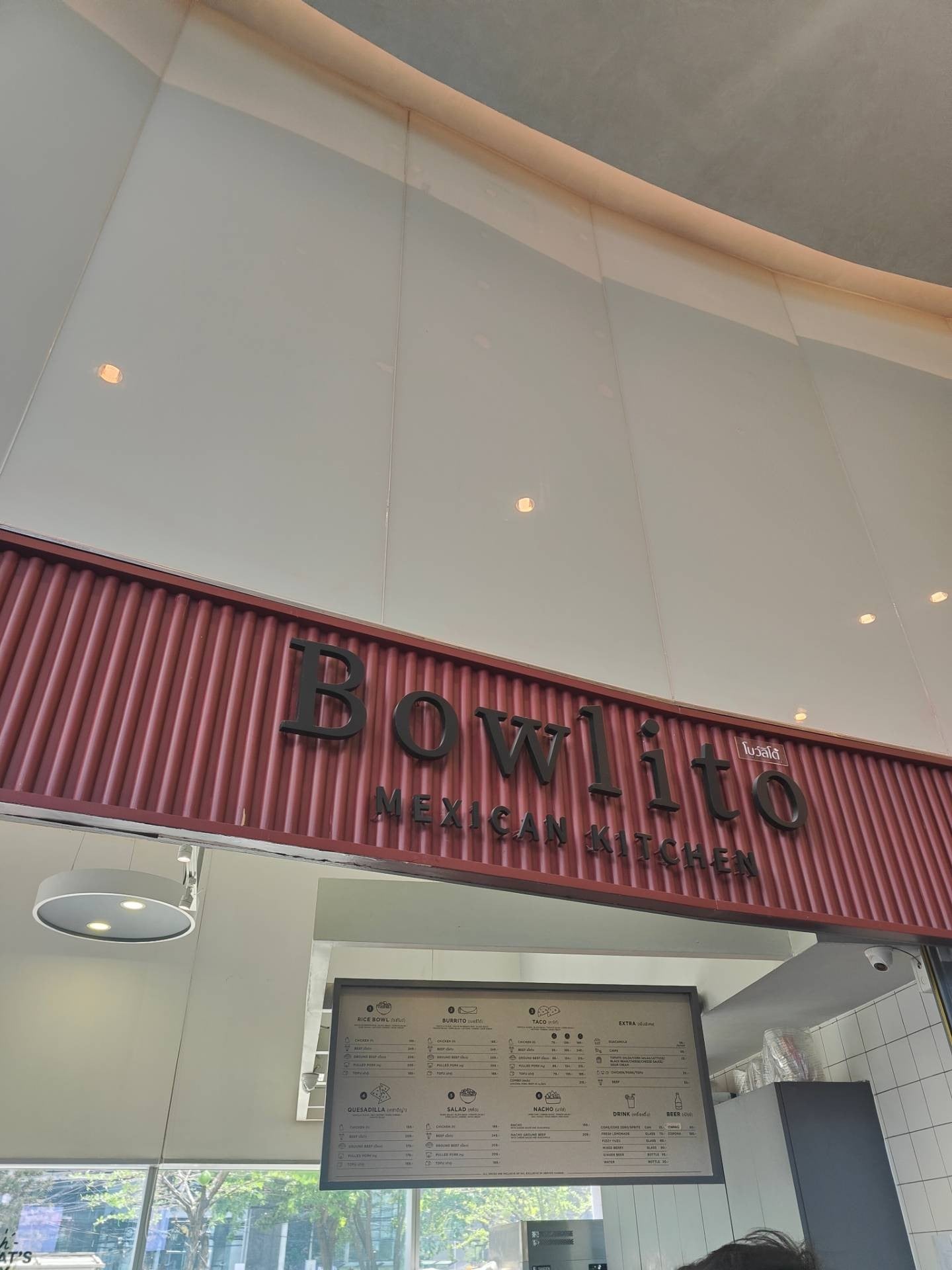 รีวิว Bowlito สาทรสแควร์ - ร้านอาหารสไตล์แม็กซิกัน กับร้านโบว์ลิโต้
