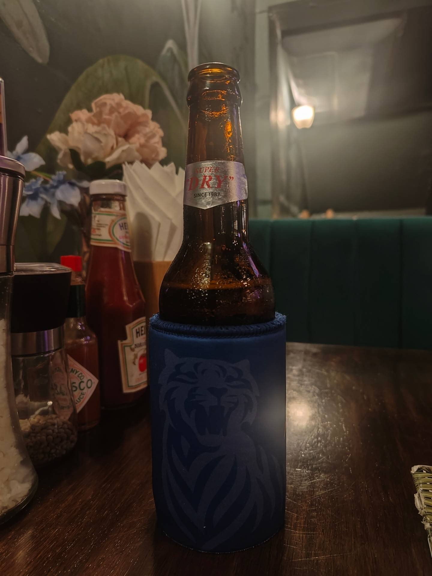 ร้าน The Laughing Tiger | รีวิวร้านอาหาร