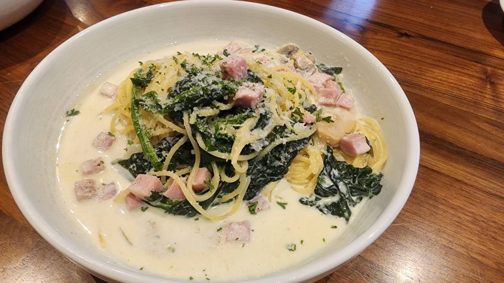 ร้าน Pasta Ama & Emma Pizza Sathorn | รีวิวร้านอาหาร