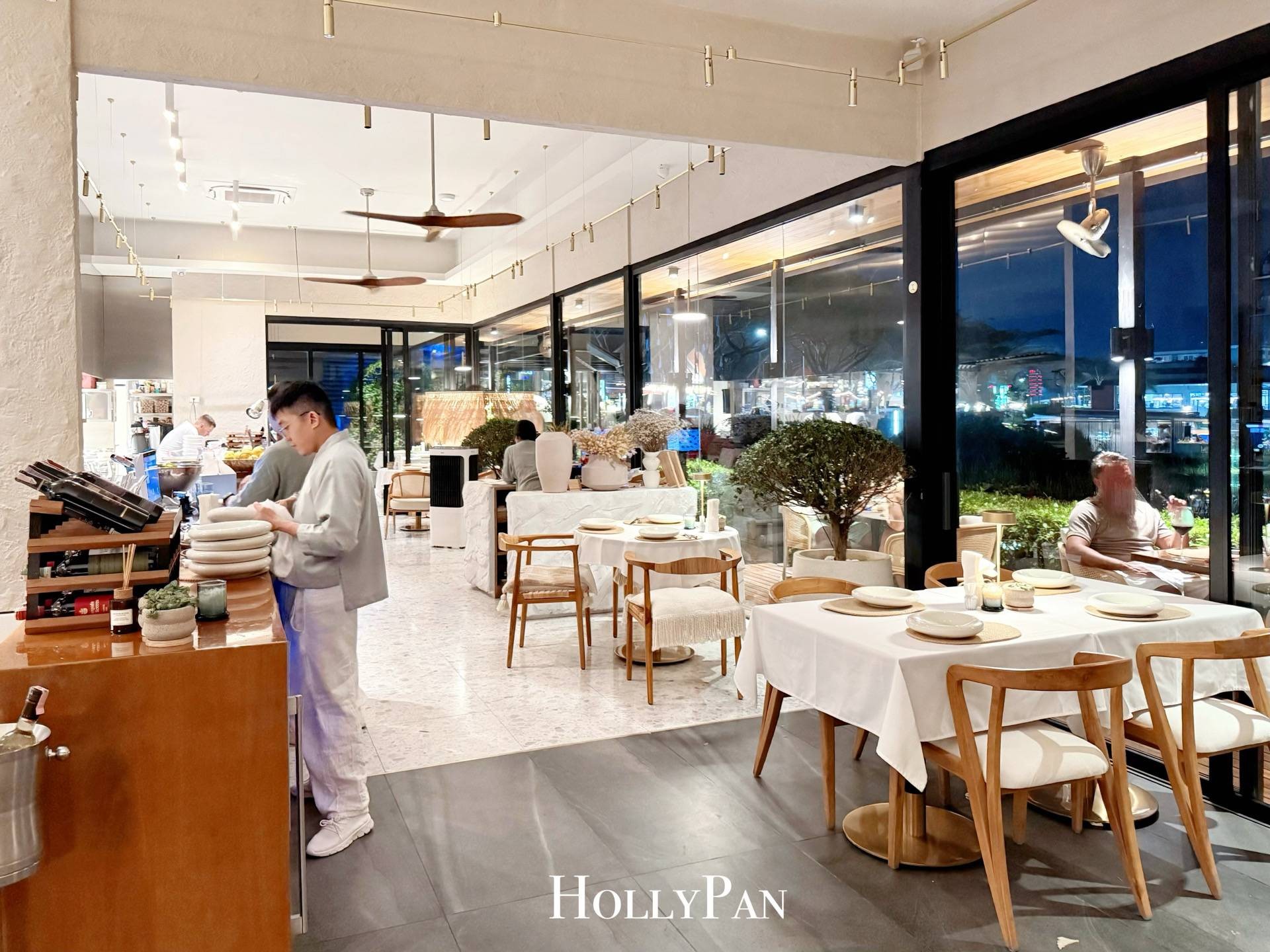 รีวิว EMMA Modern Greek - EMMA Modern Greek | Restaurant Phuket