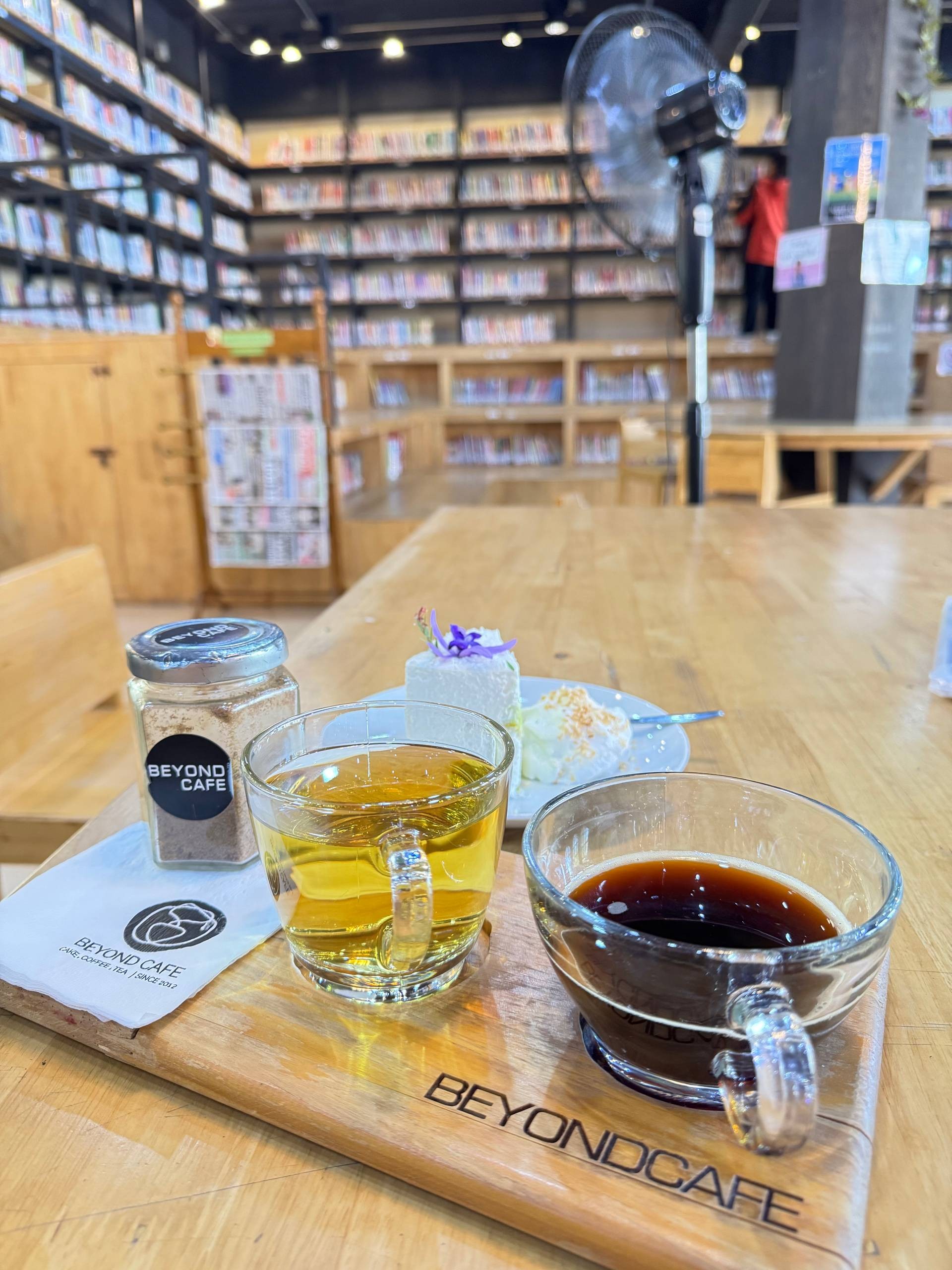 รูป BEYOND CAFE (บียอนด์ คาเฟ่ กาแฟ เค้ก) สาขาสนามกีฬาเวสสุวรรณ