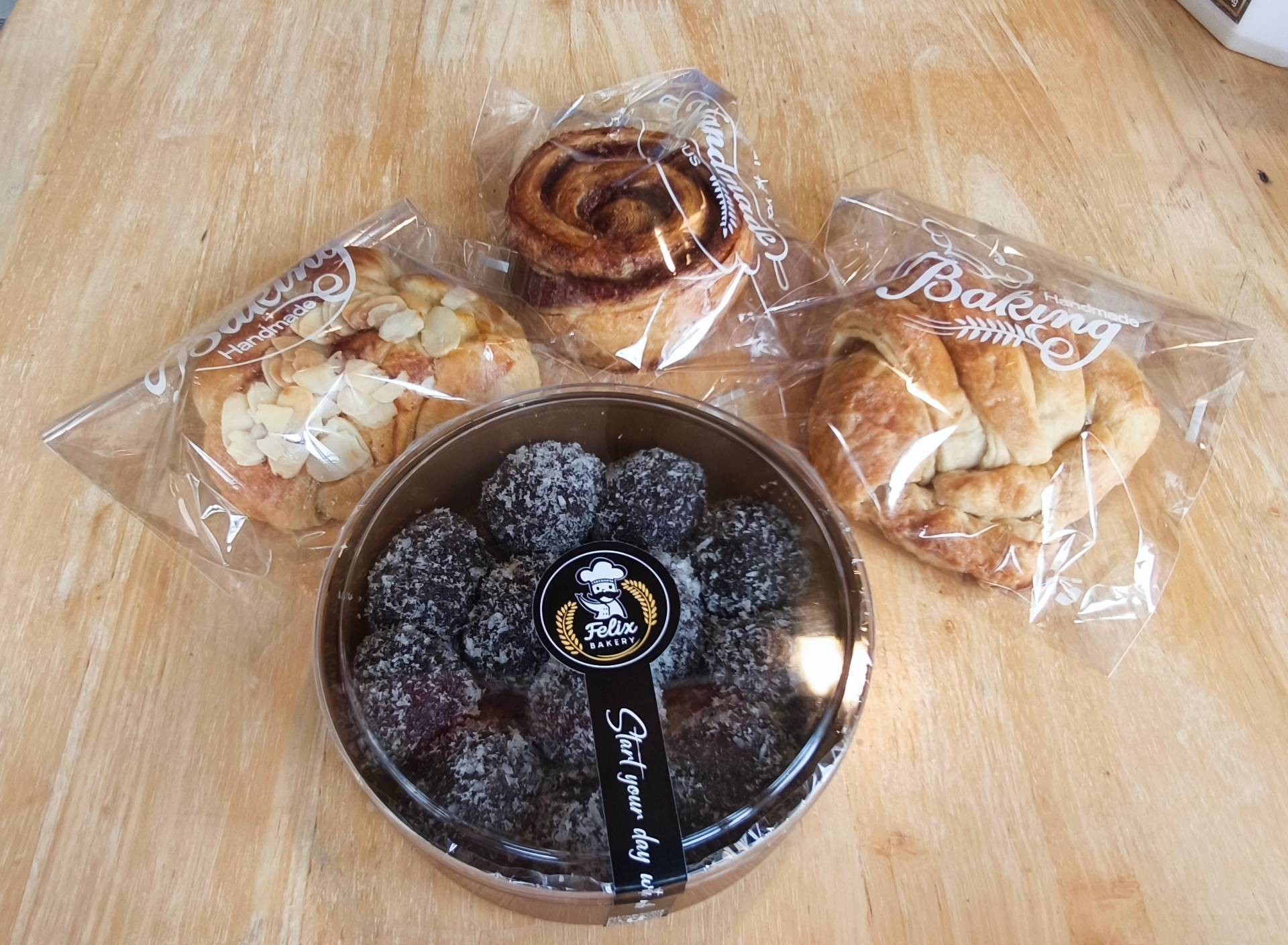 รีวิว Felix Bakery - ขนมปังนุ่มๆ เนื้อเหนียว ไม่แห้ง