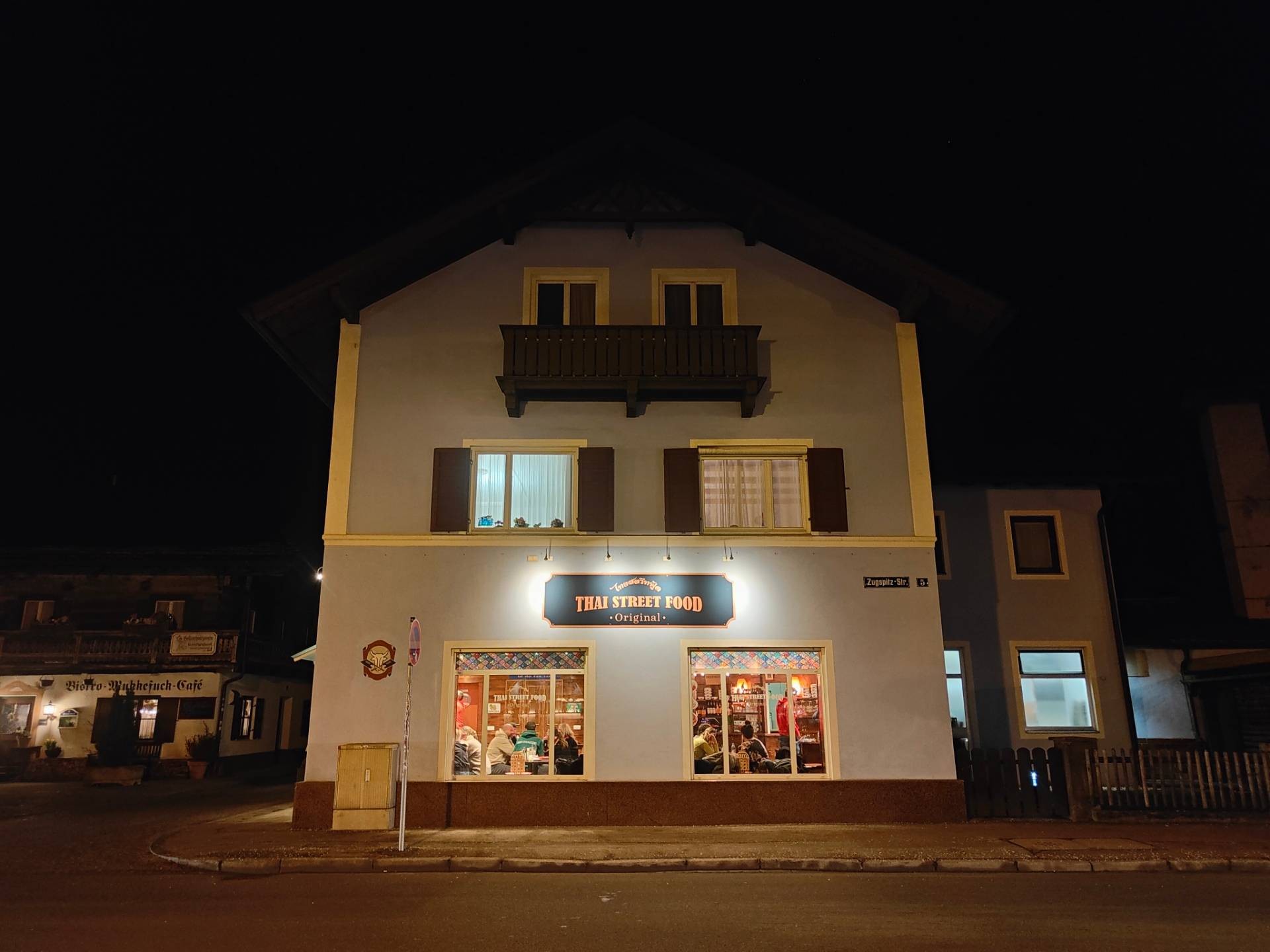 รีวิว Thai Street Food Garmisch-Partenkirchen - ร้านอาหารไทย โดยคนไทย ...