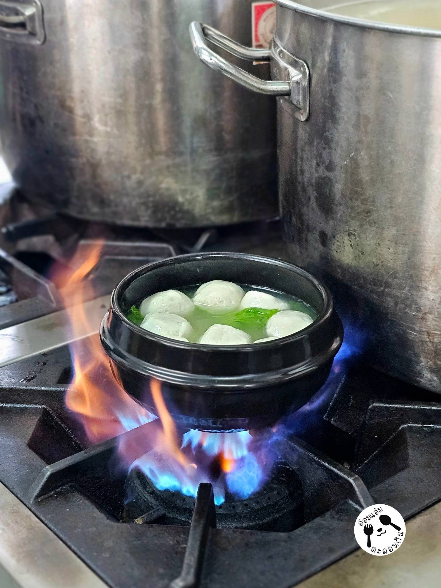 รูป A JUNG Fish Ball • อจัง ฟิชบอล (ชื่อเดิม สอาด ลูกชิ้นปลา) ถนนบรมราชนนี