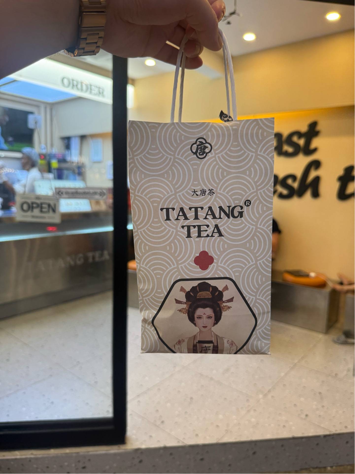 รูป TATANG TEA (สาขาบรรทัดทอง)