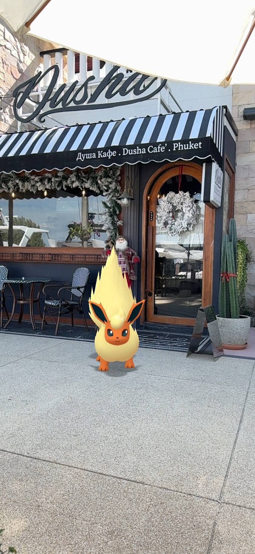 รูป Dusha Cafe' (ดูช่า คาเฟ่) Royal Phuket Marina @ Koh Kaew