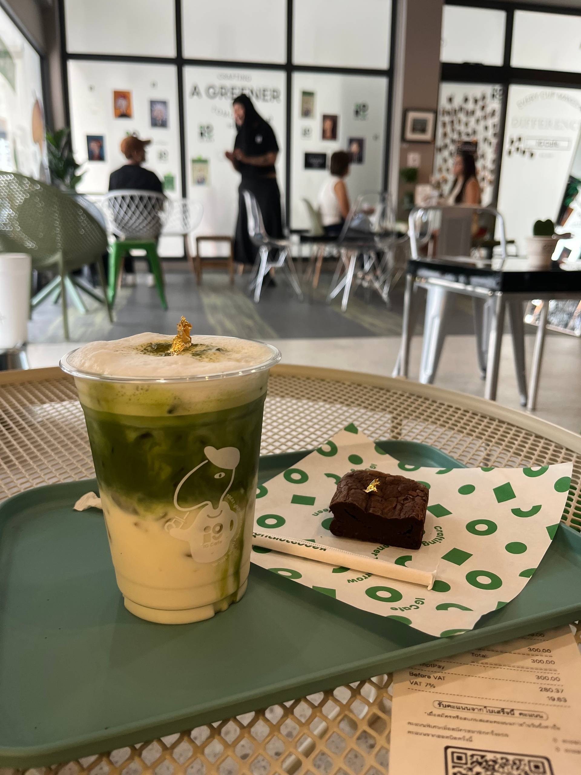 รีวิว IG Cafe IG Cafe - ร้านสวยงาม เครื่องดื่มและเบเกอรี่เยี่ยมและ ...