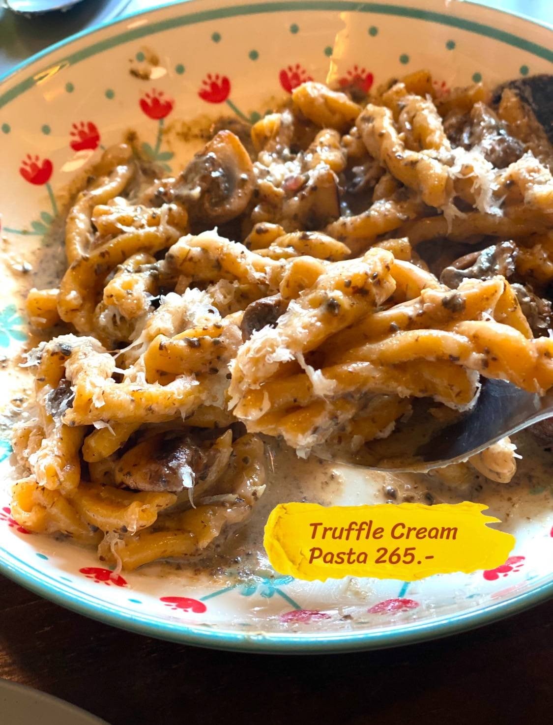 Truffle Cream Pasta ร้าน Semolina Fresh Pasta