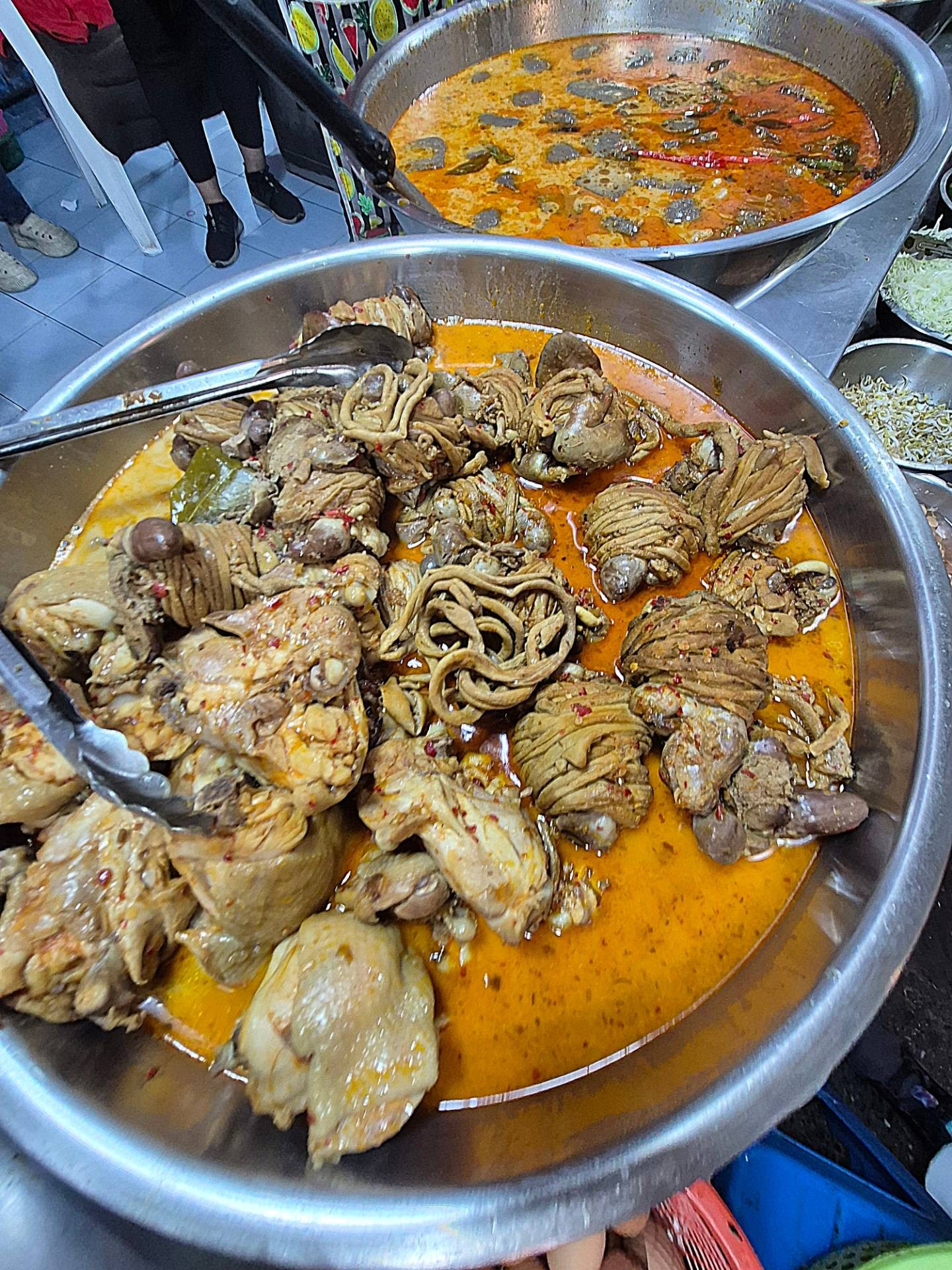 รูป ร้านขนมจีนแม่สมนึก